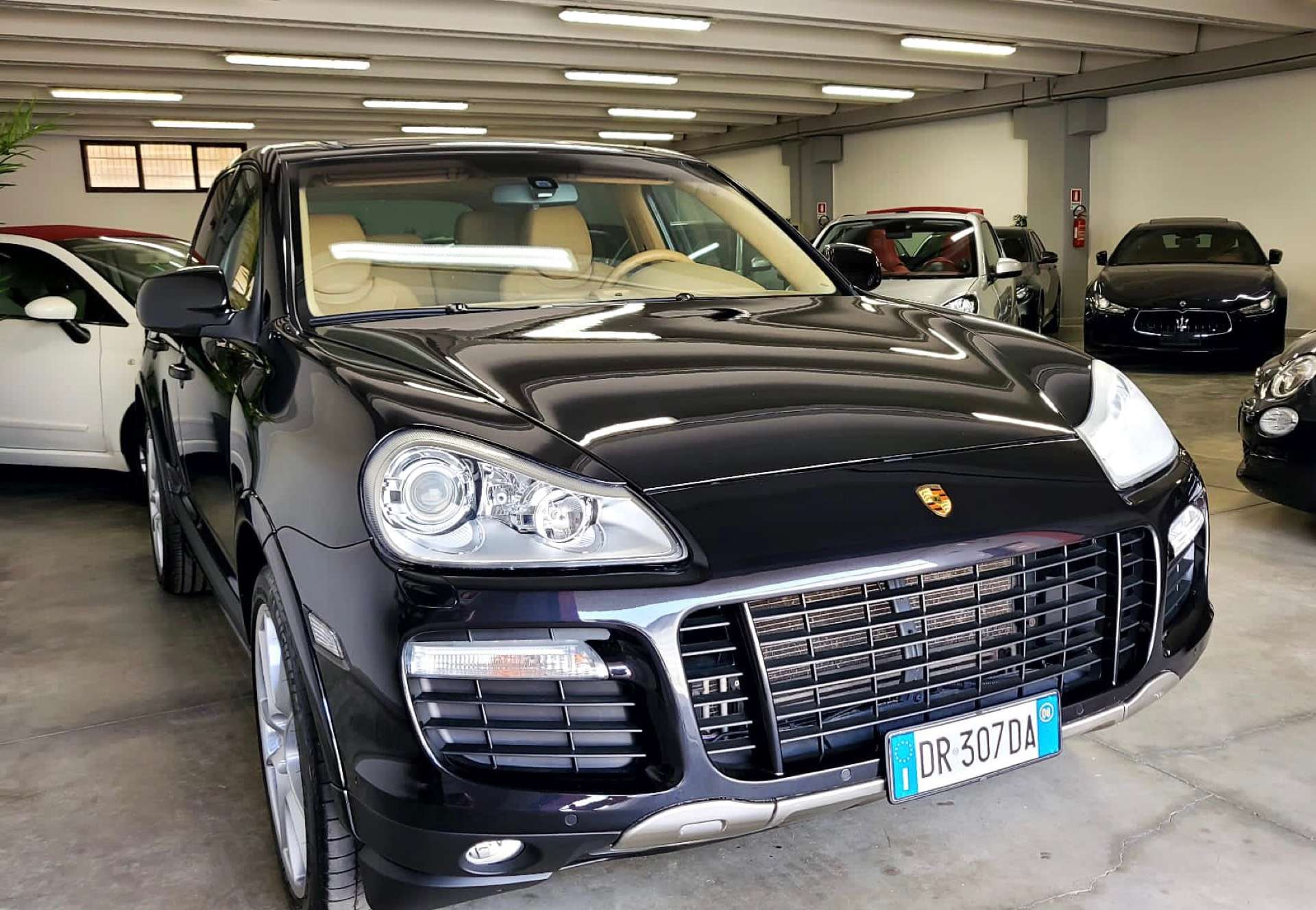 Porsche Cayenne4.8 GTS