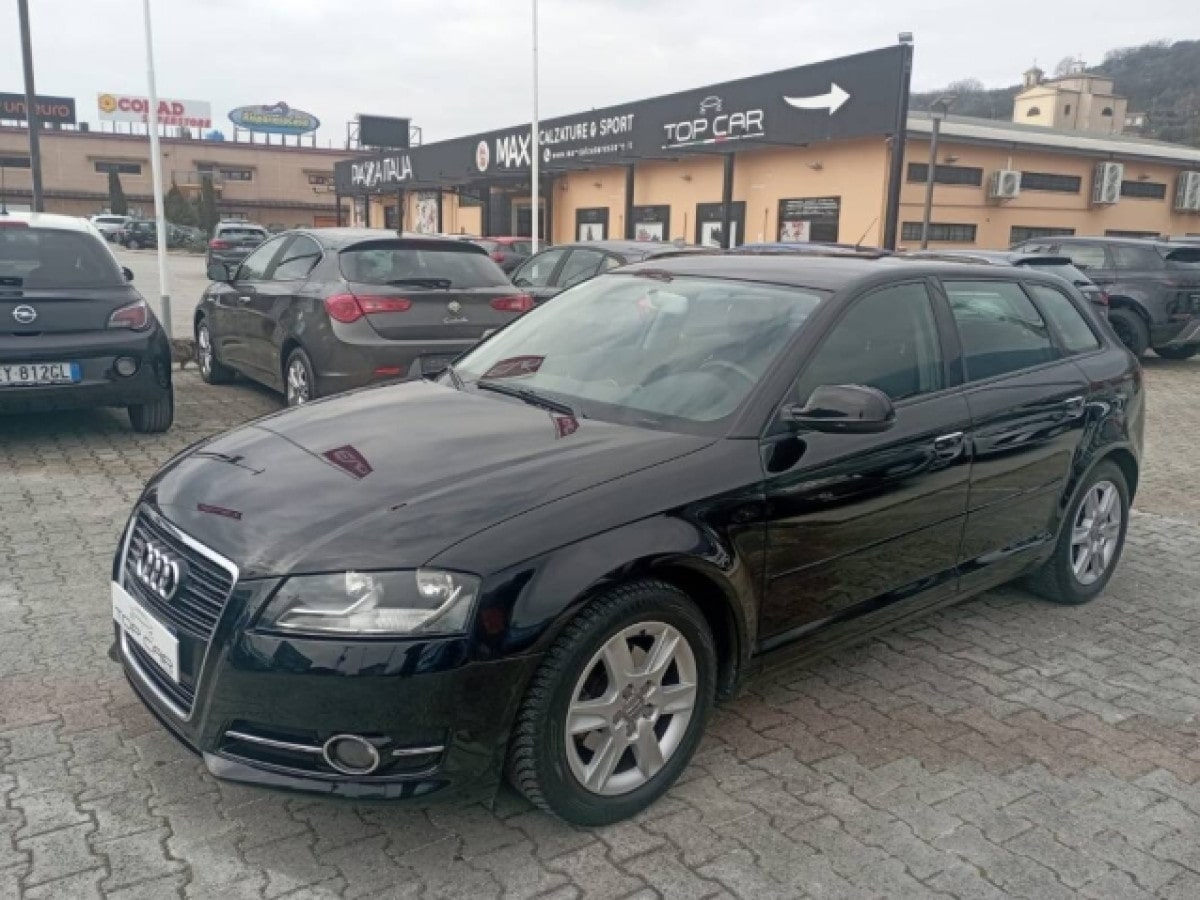 AUDI A3 2ª serie A3 SB 1.6 tdi Attraction