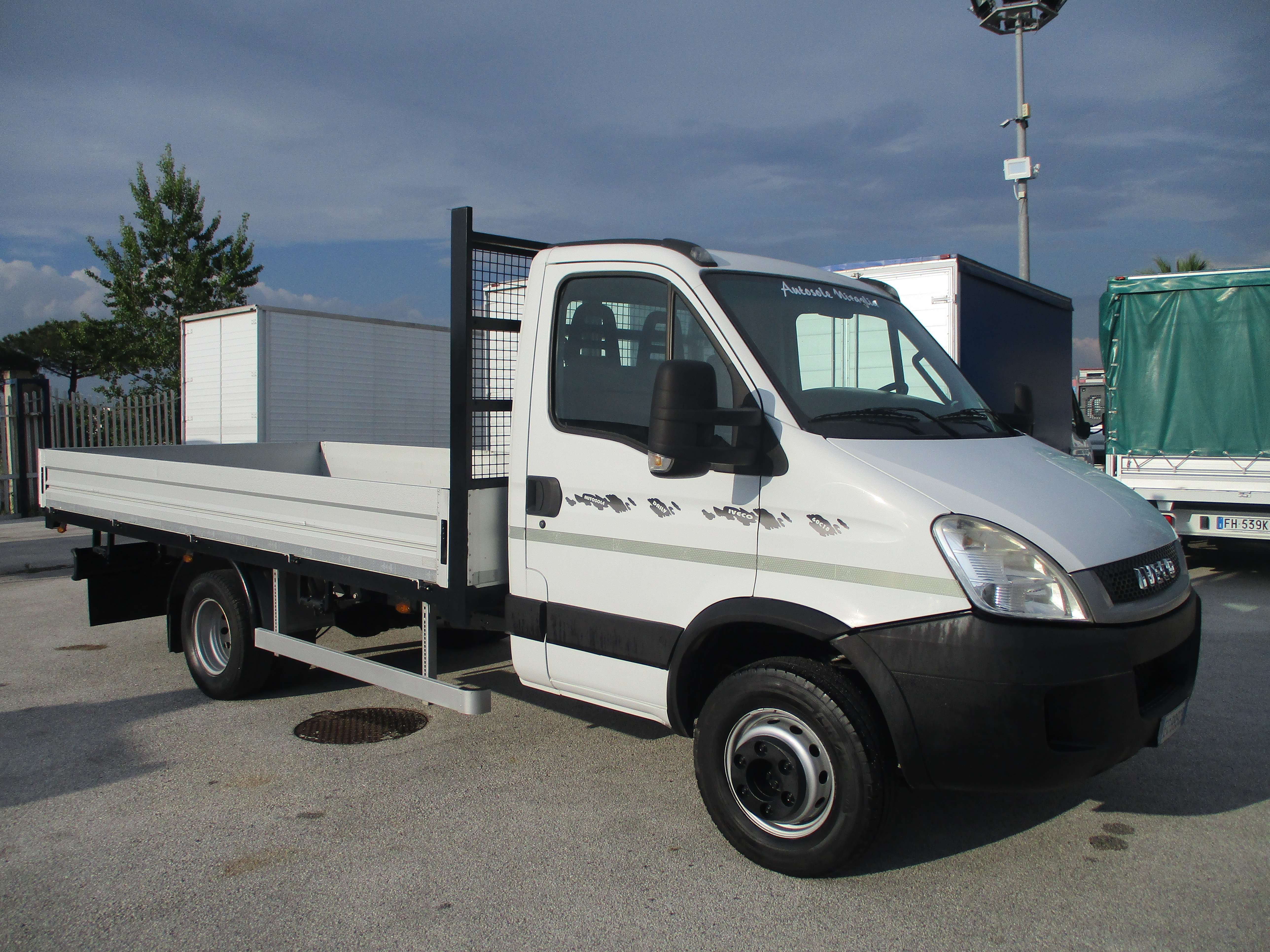 Iveco Daily60 C 18 3000 180CV CASSONE DA 4.60M PATENTE C