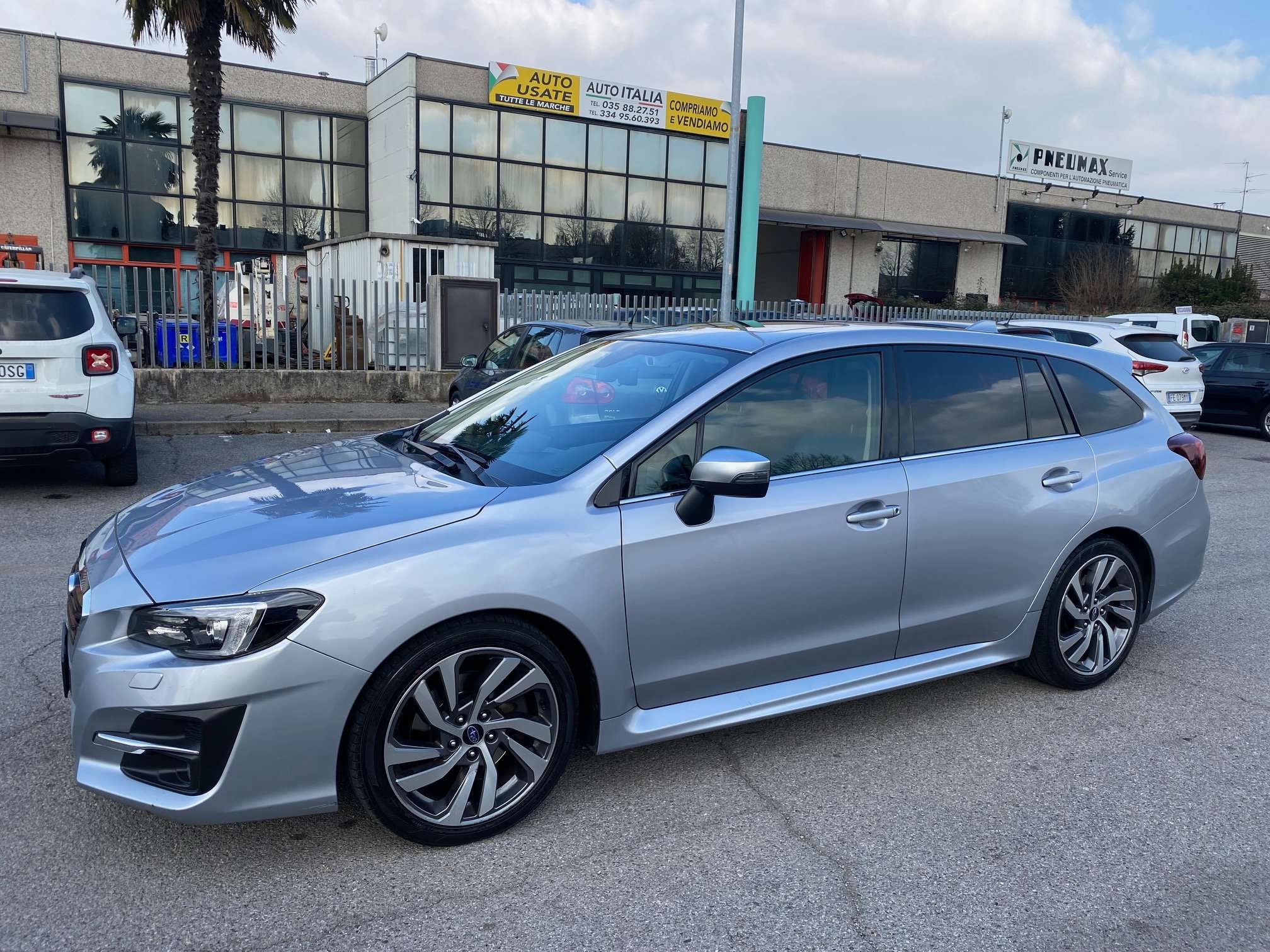 Subaru Levorg2.0i Premium Lineartronic*EURO6*FULL OPTIONAL