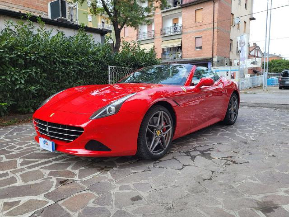 FERRARI California California DCT