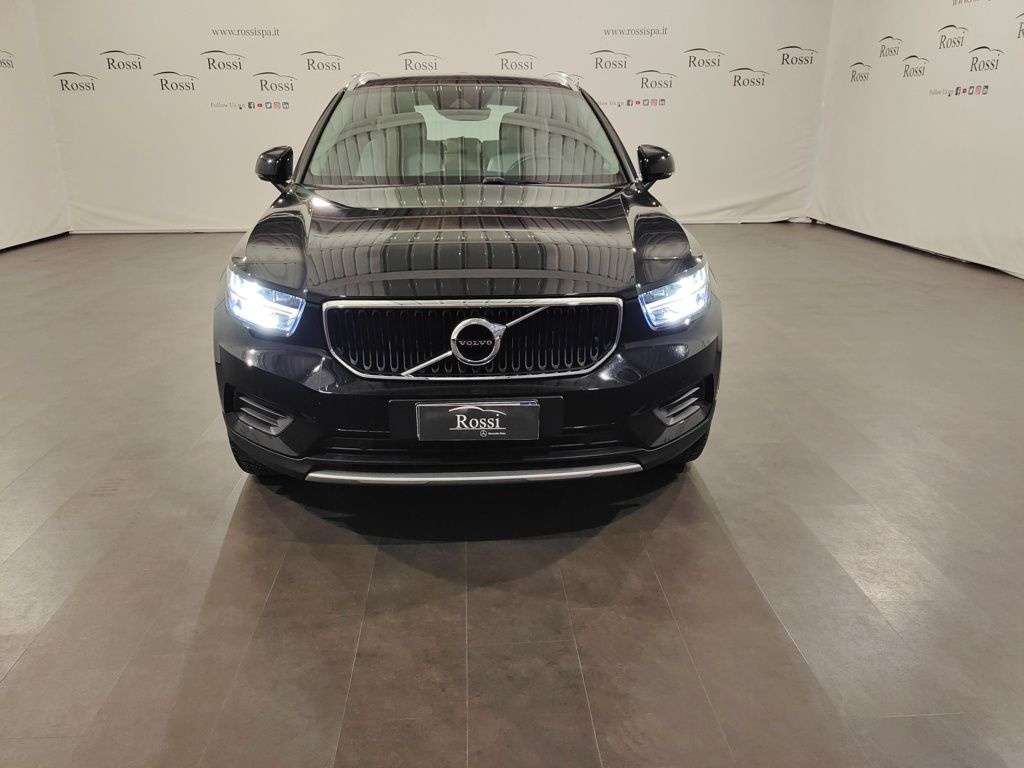 Volvo XC402.0 d3 Momentum awd geartronic my20