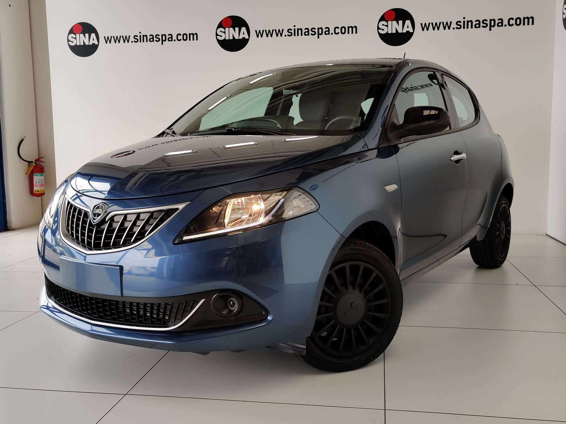 Lancia Ypsilon1.0 FireFly 5 porte S&S Hybrid Silver