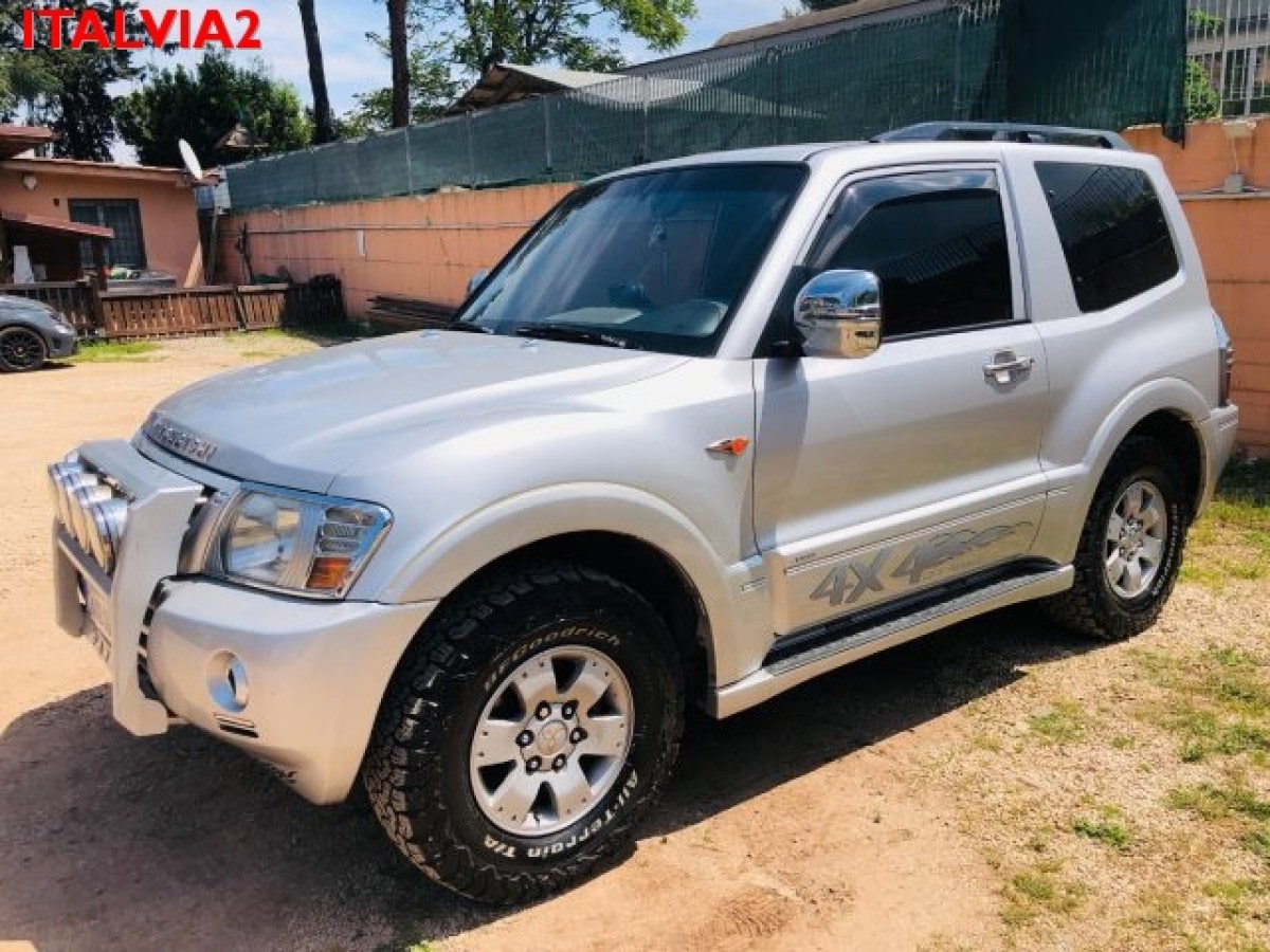 MITSUBISHI Pajero (2000-2007) Pajero 3.2 16V DI-D 3p. Invite