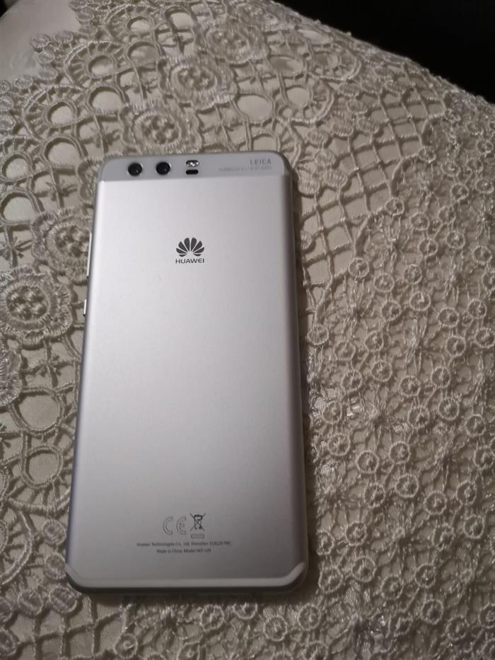 HUAWEI P10 PLUS