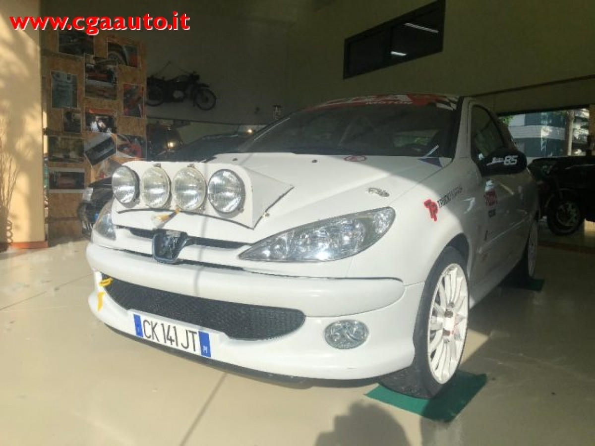 PEUGEOT 206 2.0 16V 3p. RC