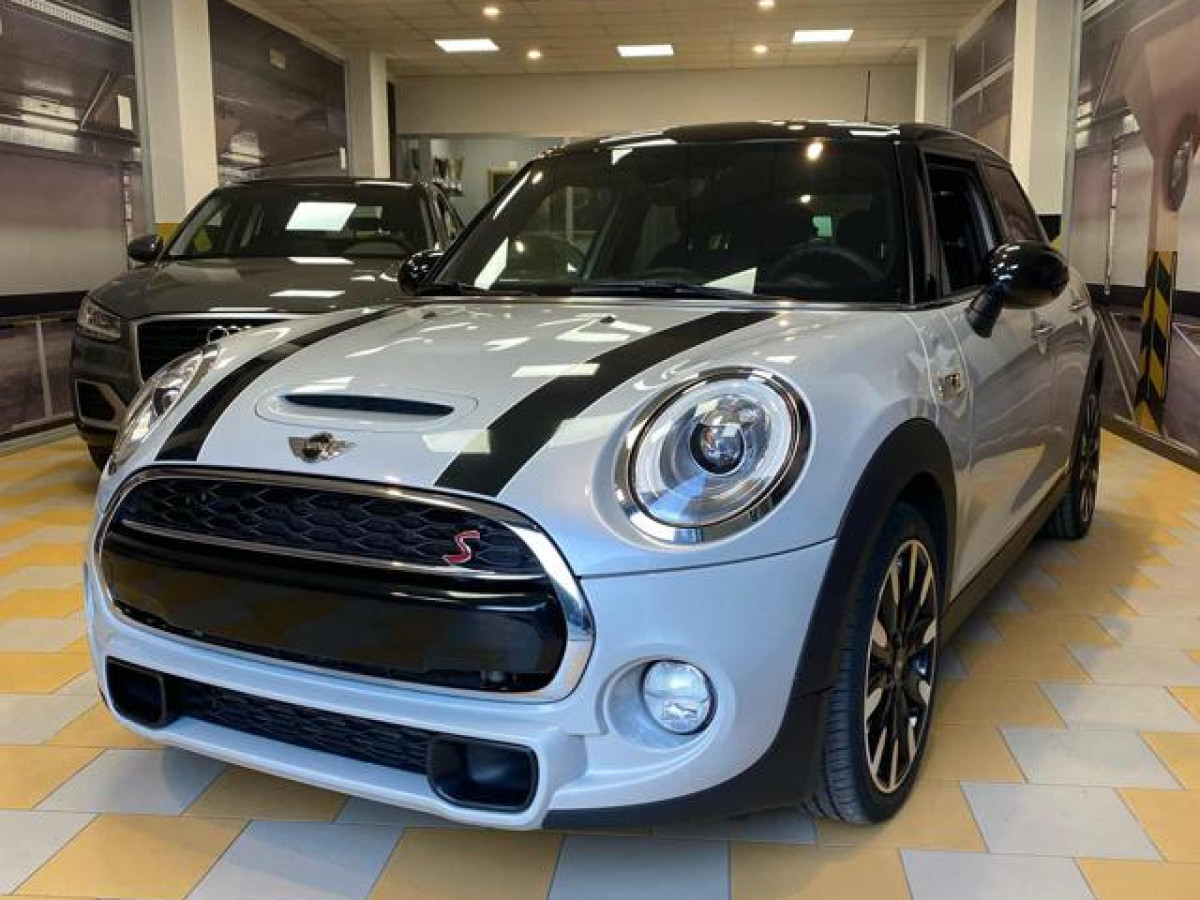 MINI Mini (F56) Mini 2.0 Cooper SD aut.