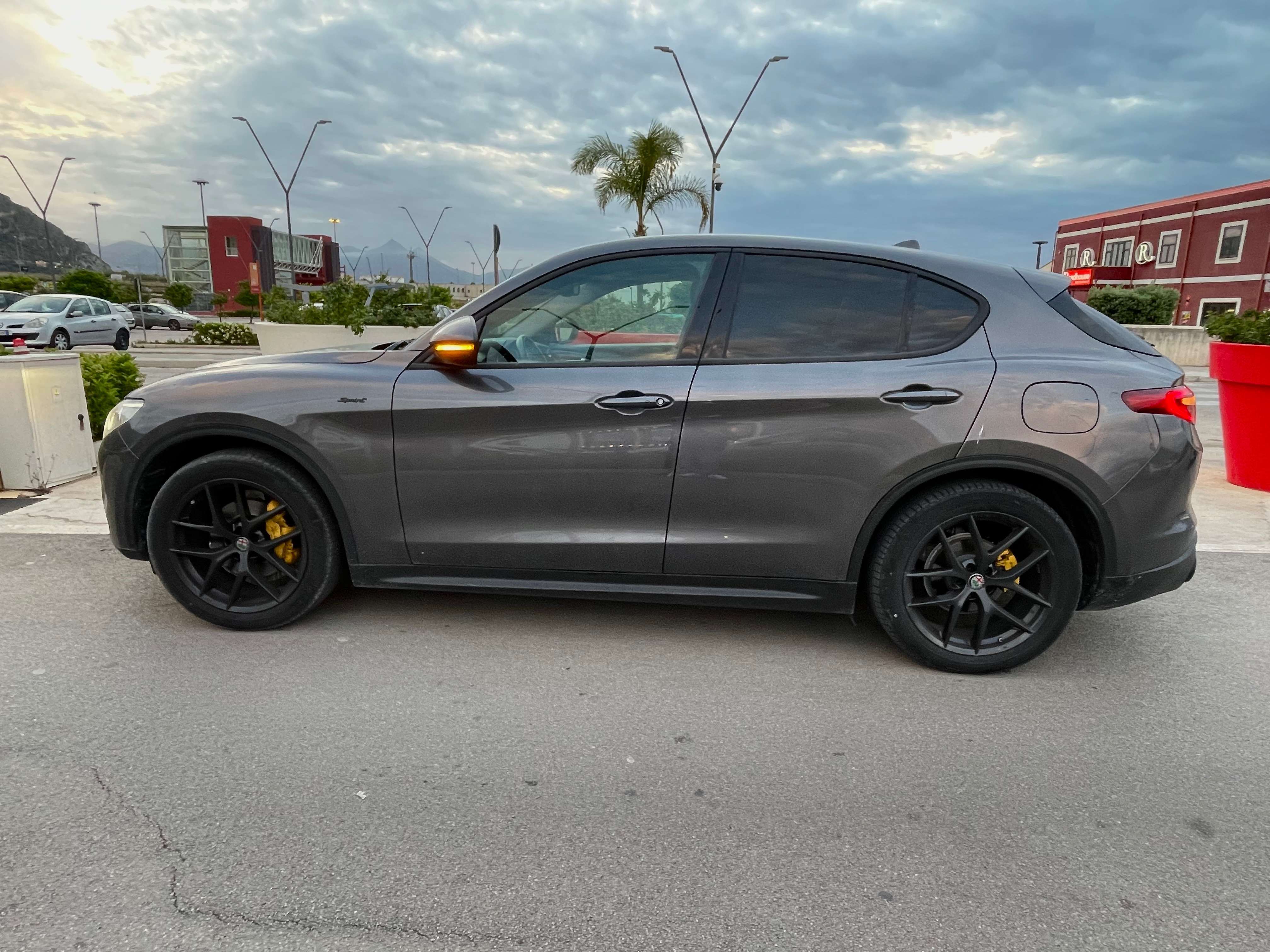 Alfa Romeo StelvioStelvio 2020 2.2 t Sprint Q4 190cv auto