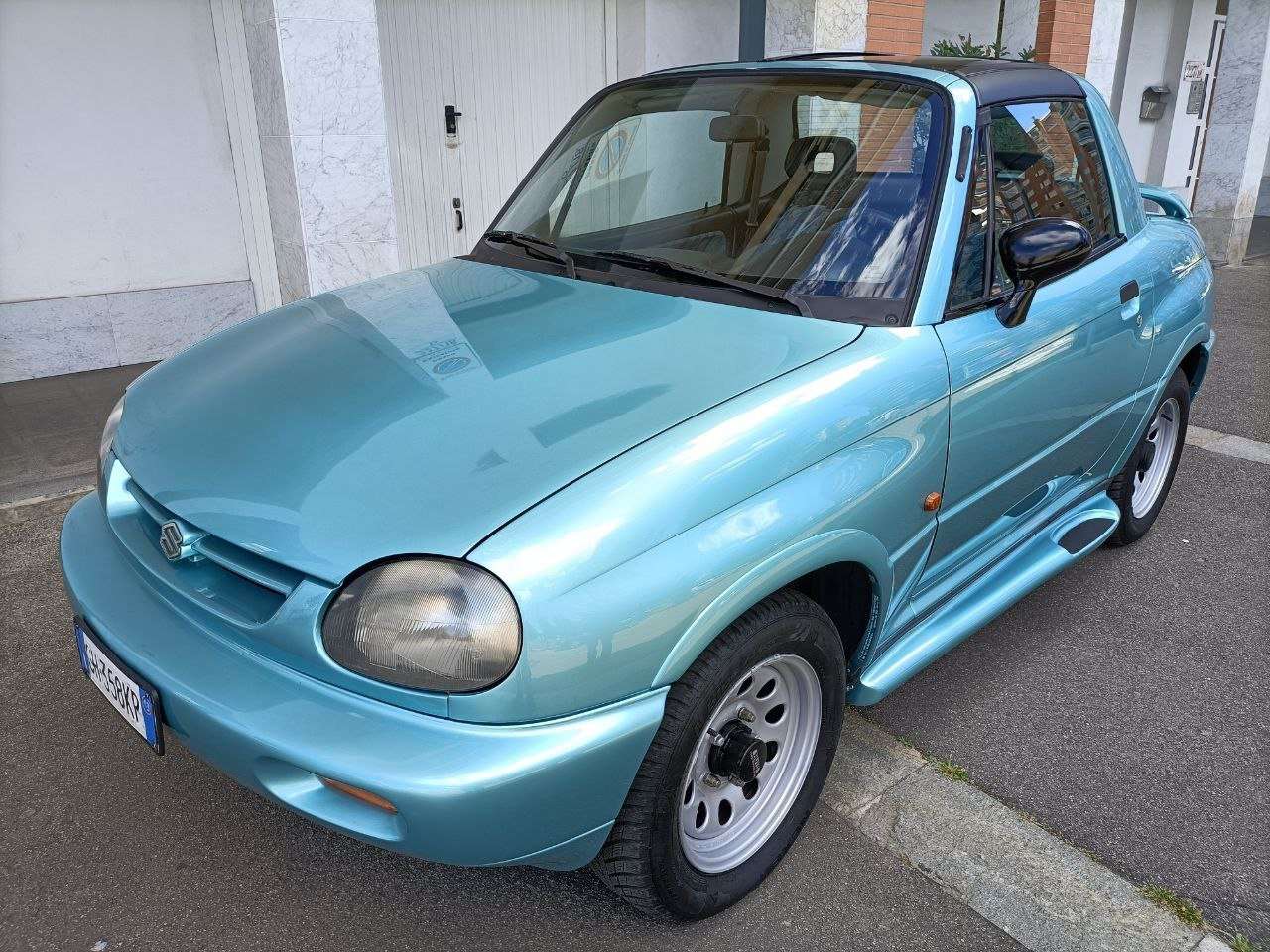 Suzuki X-90