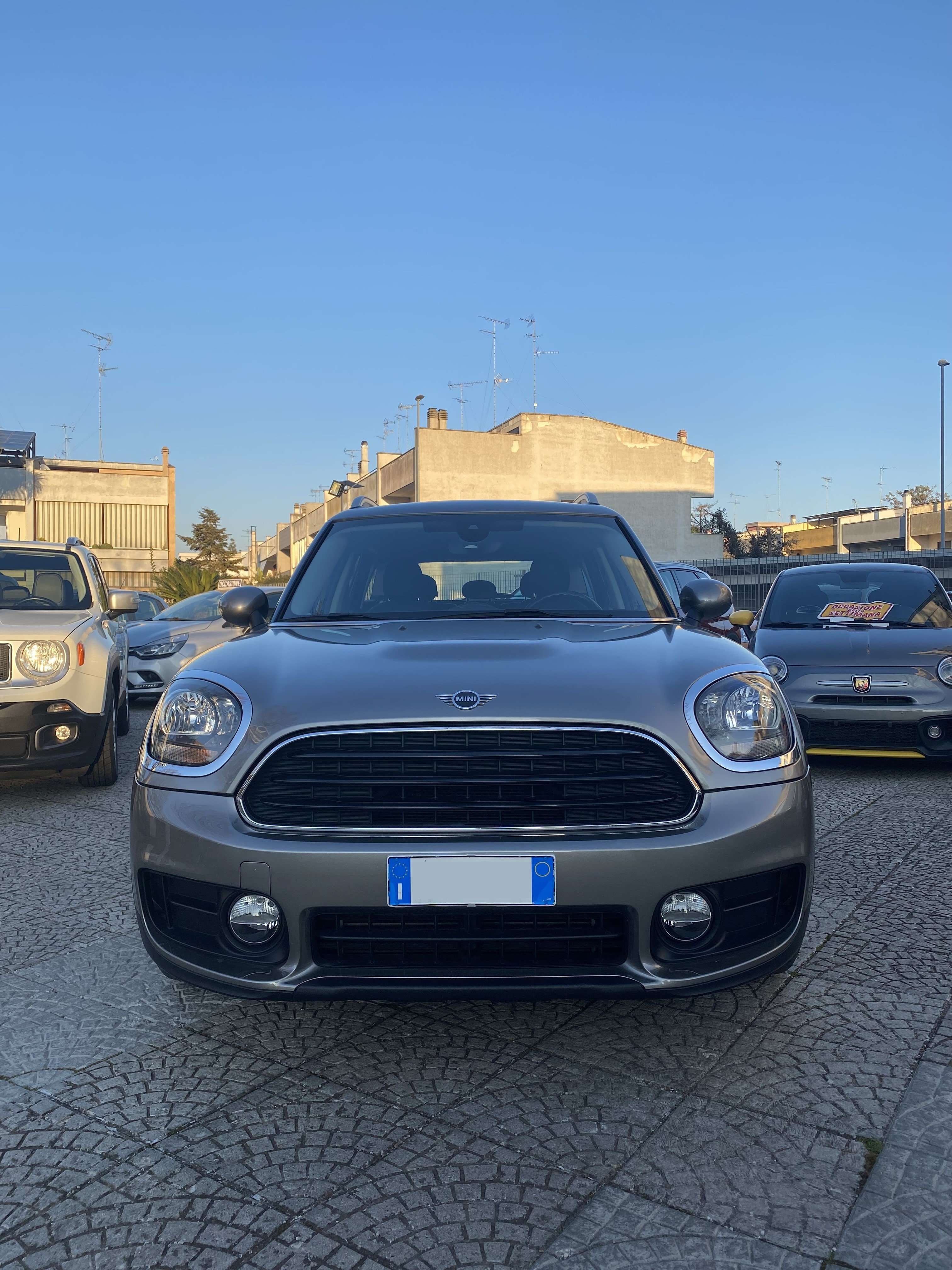 MINI One D Countryman1.5 Business auto