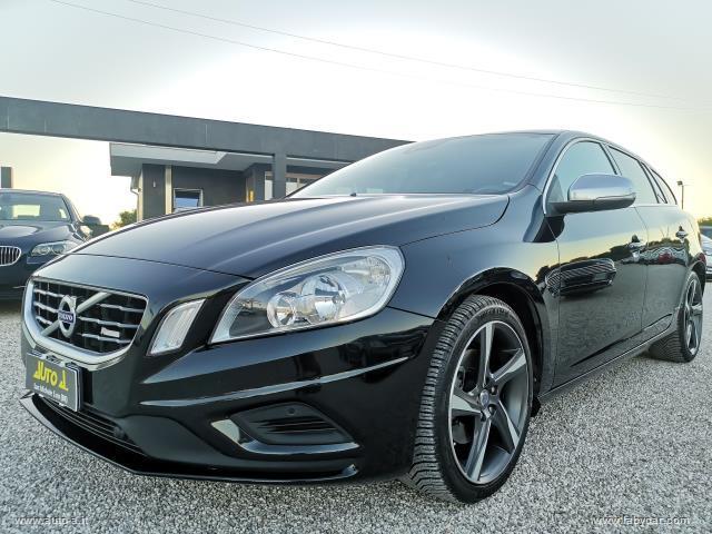 Volvo v60 d4 geartronic r-design