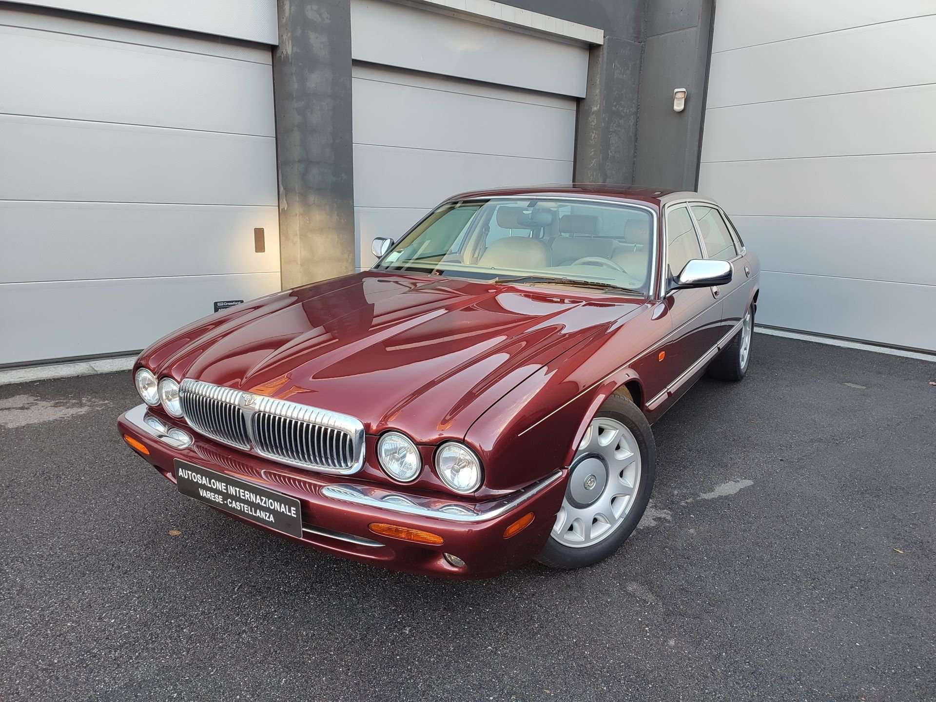 Jaguar DaimlerDaimler 4.0 cat Super Charged LWB