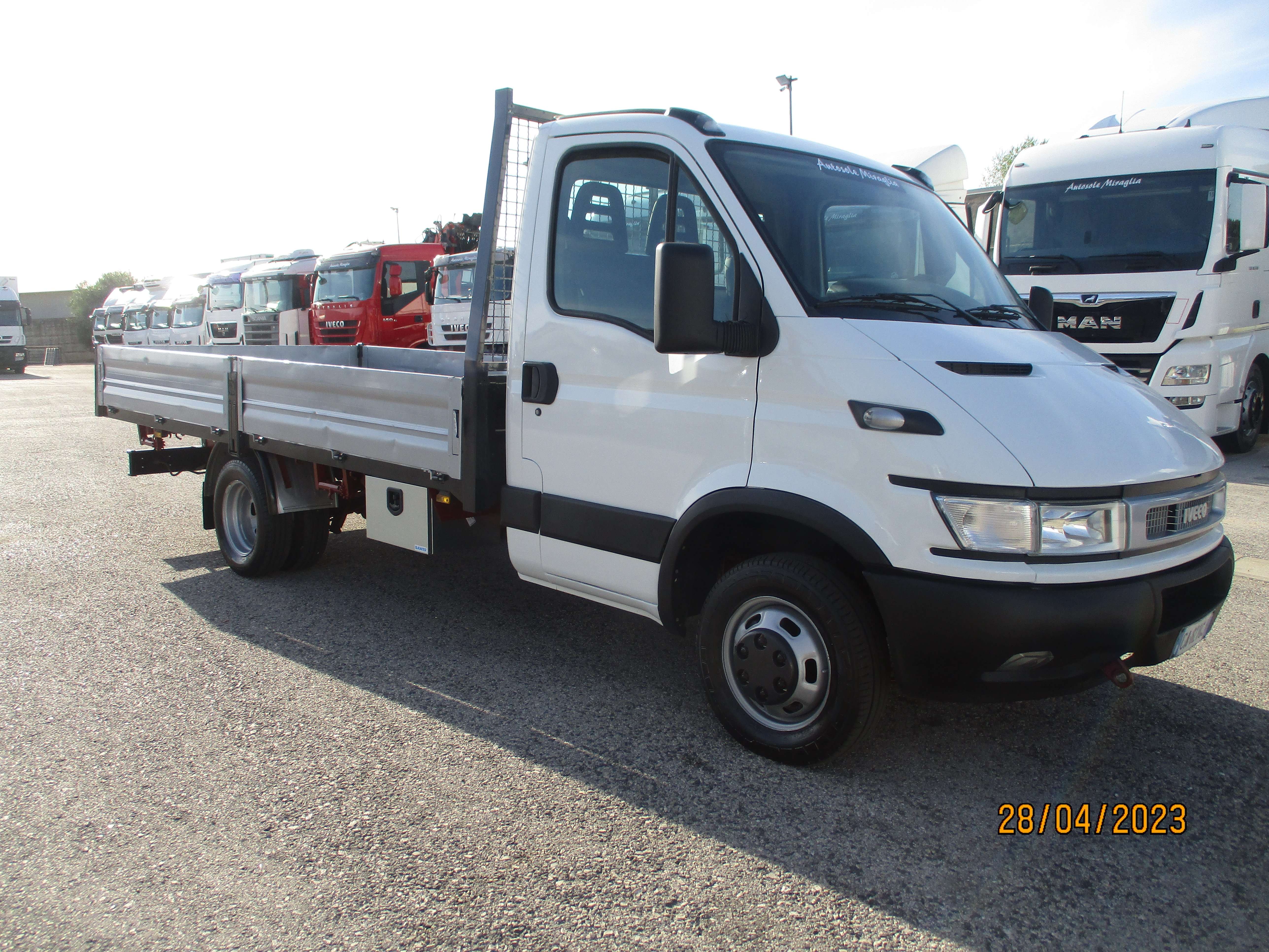 Iveco Daily35 C 15 2.8 150CV CASSONE FISSO DA 4.35 METRI