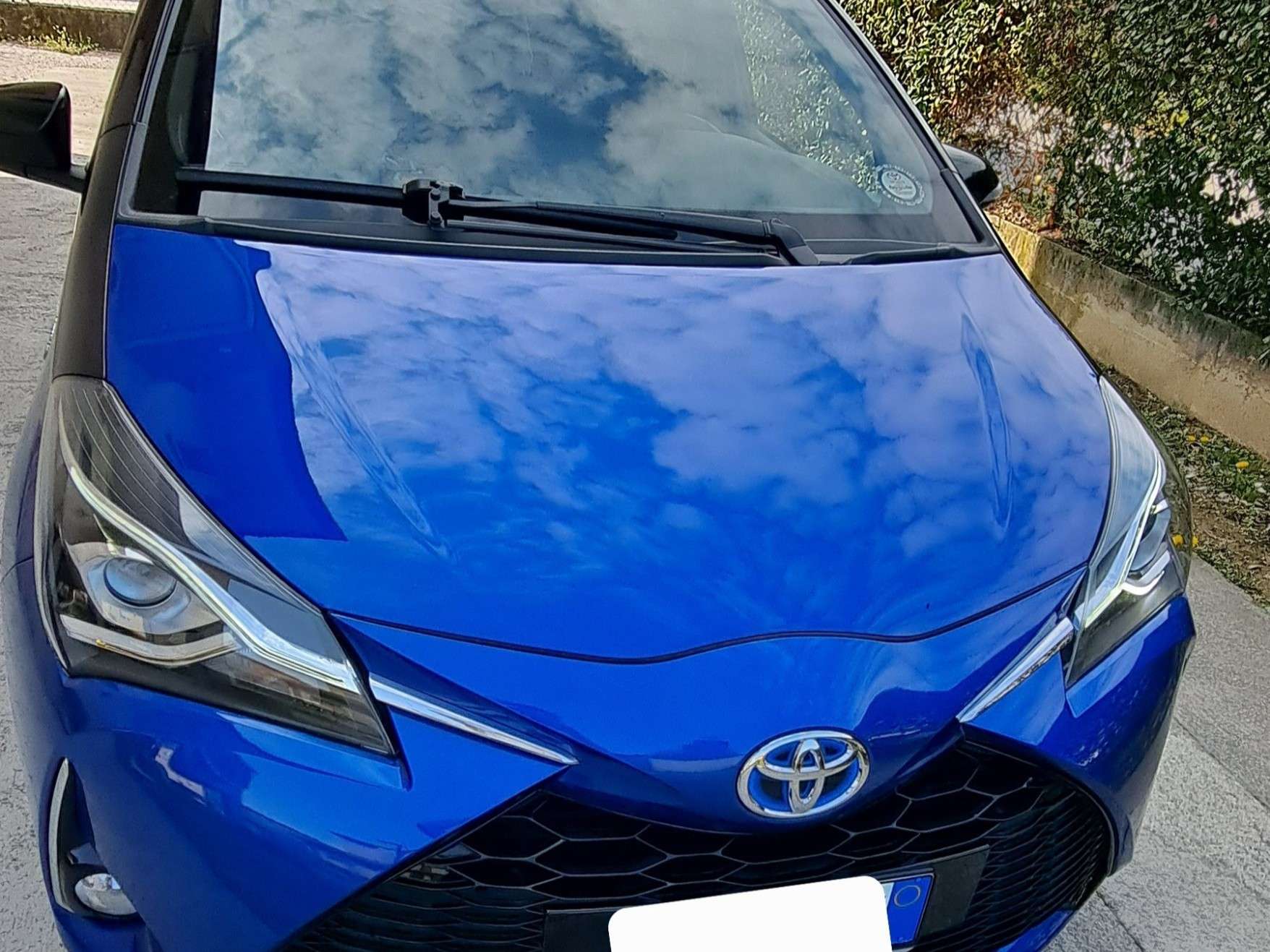 Toyota Yaris5p 1.5h Trend Blue Edition