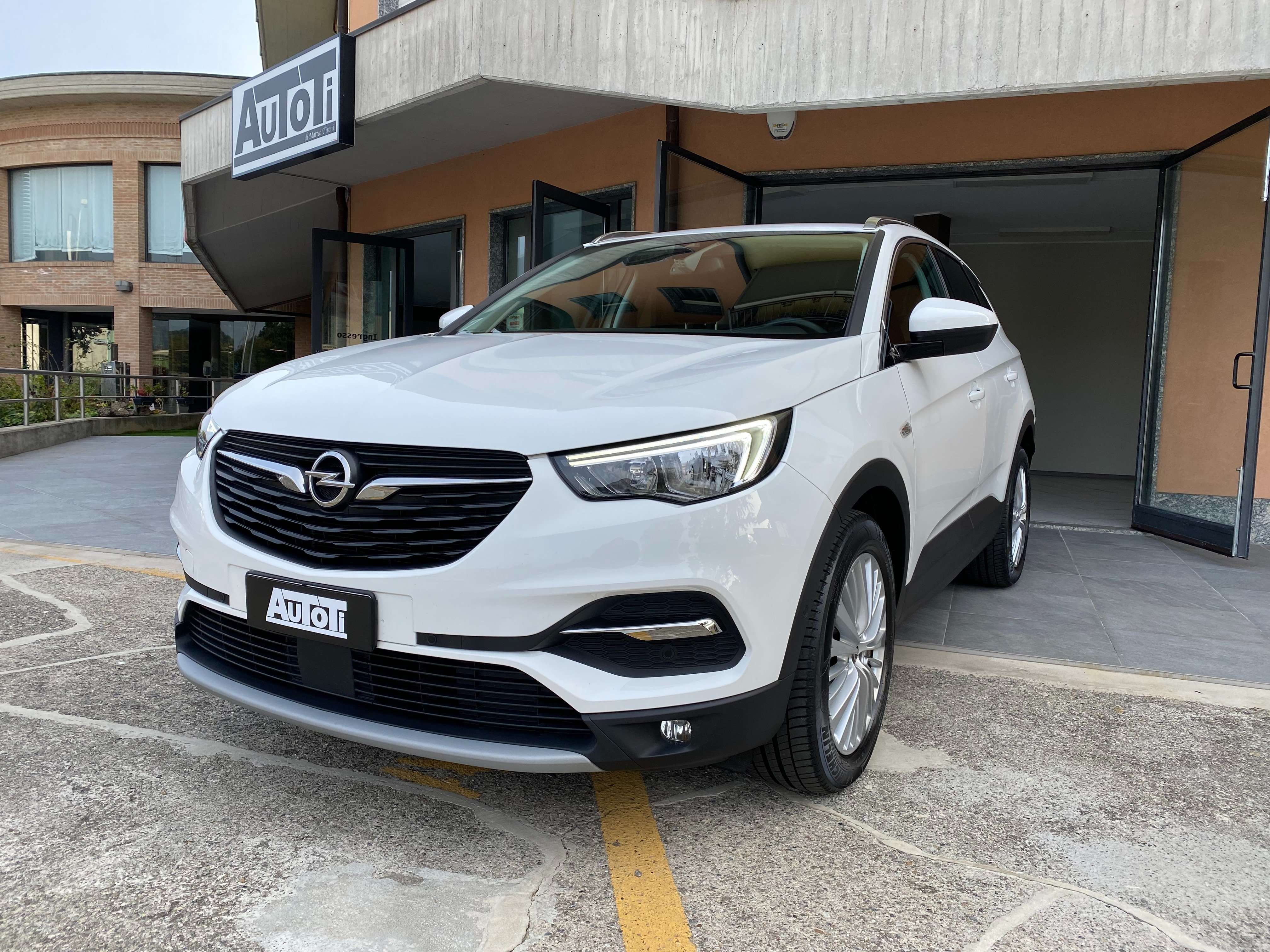 Opel Grandland XGrandland X 1.5 ecotec Innovation S (Unico Propr)