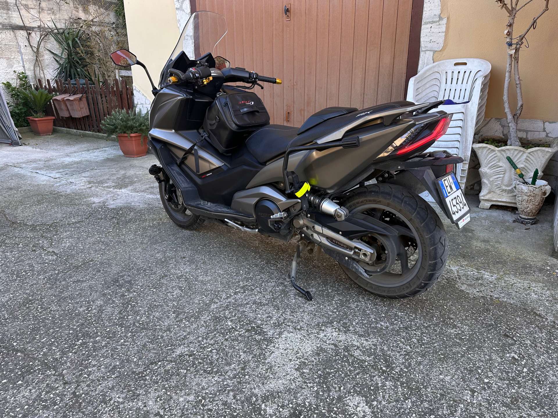 Kymco AK 550Gran turismo GT-dopo maggio lo darò in permuta!