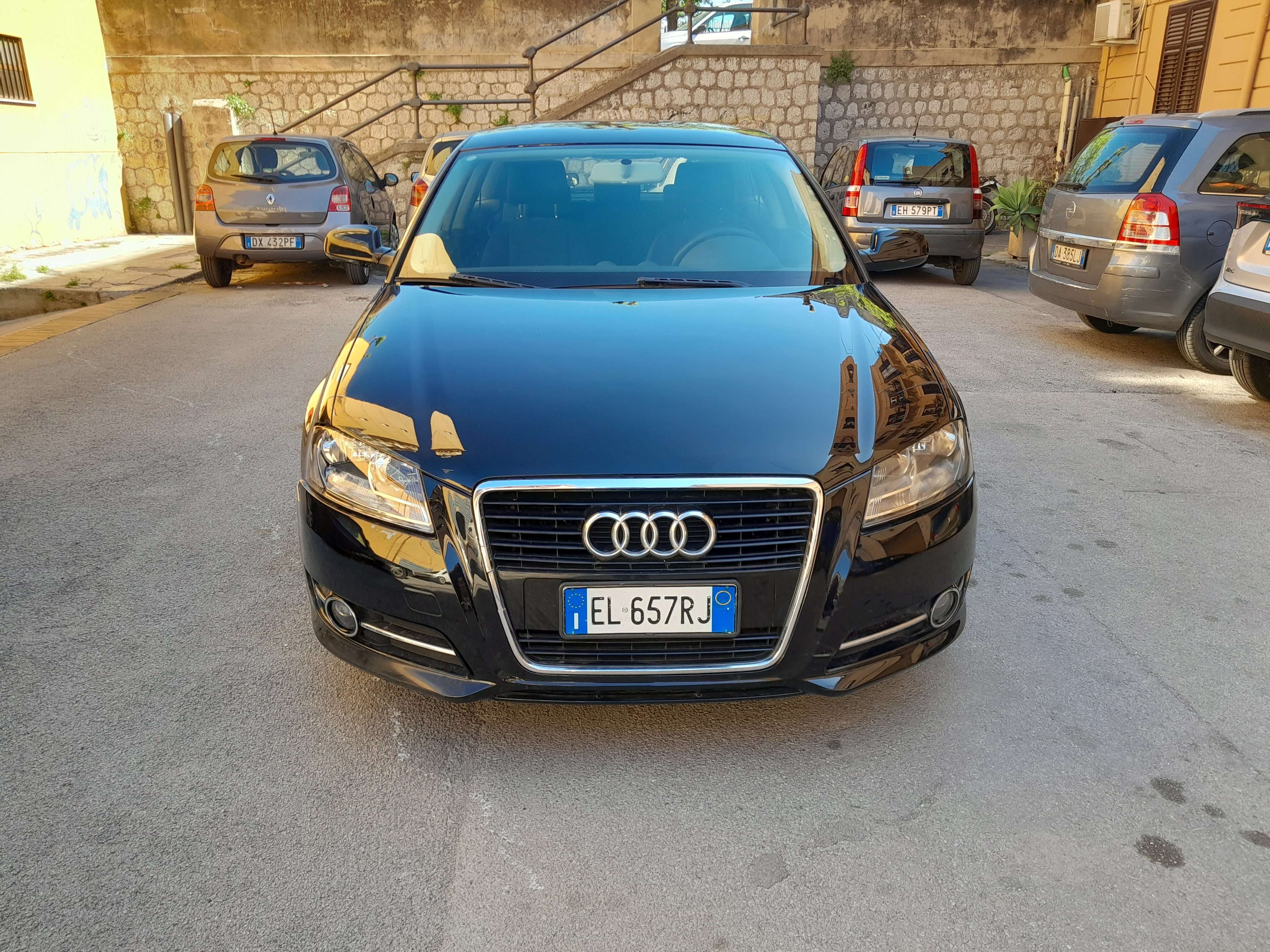 Audi A3A3 II 2012 3p 1.6 tdi Ambition 90cv