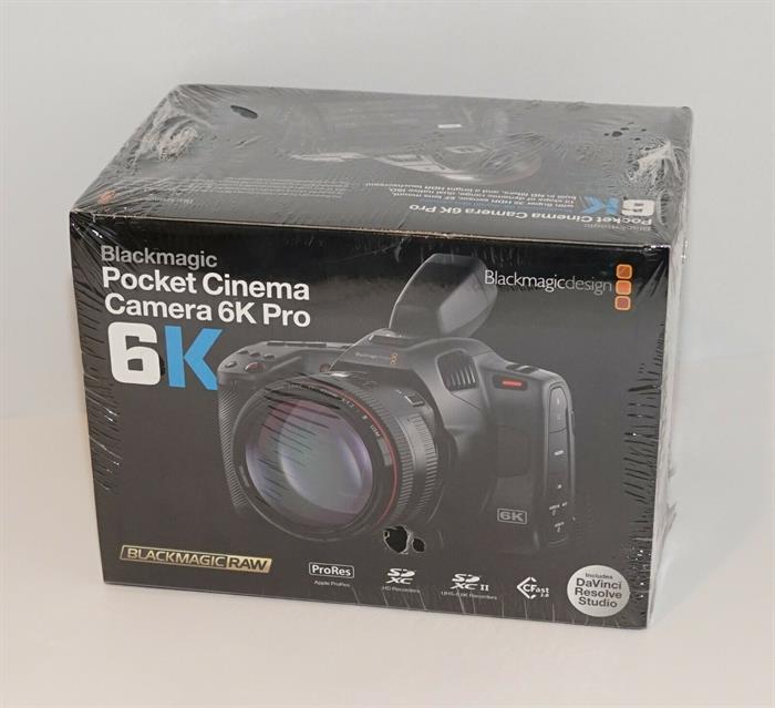 BLACKMAGIC DESIGN POCKET CINEMA CAMERA 6K PRO