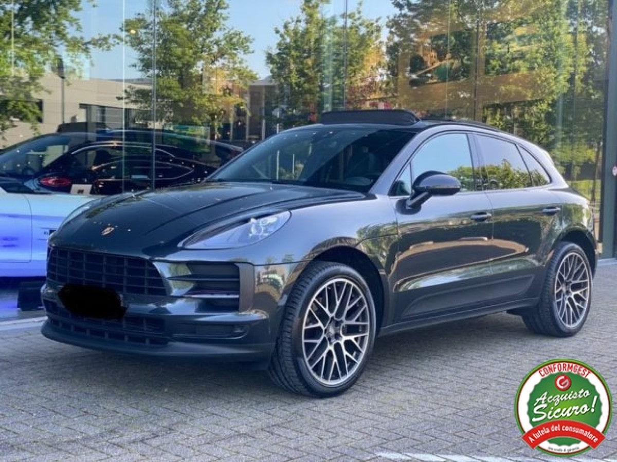 PORSCHE Macan 2.0