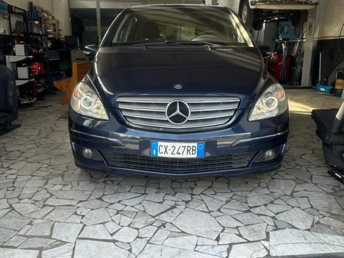 MERCEDES Classe B (T245) B 200 CDI Chrome