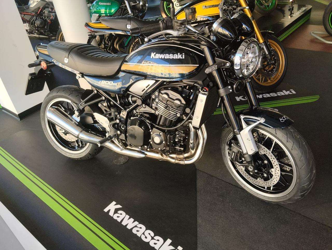 Kawasaki Z 900 RS 2023