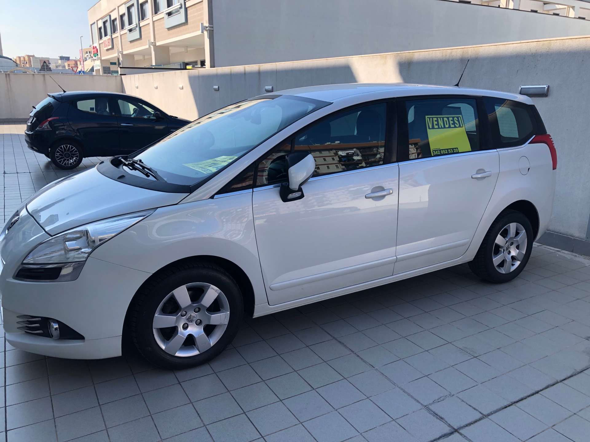 Peugeot 50081.6 hdi 16v Premium 110cv