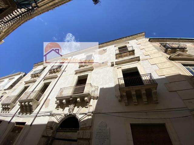 Palazzo in vendita a siracusa ortigia