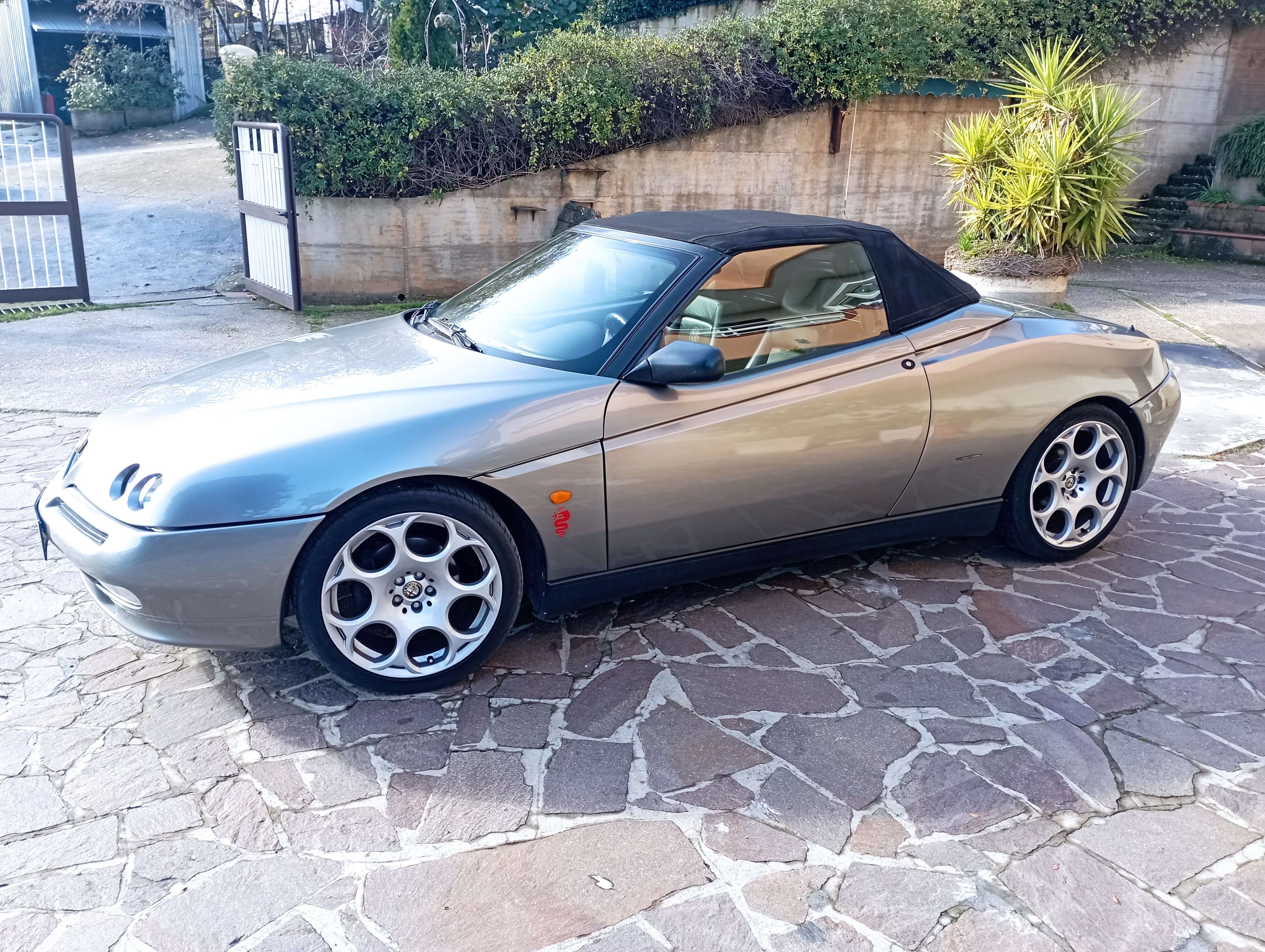 Alfa Romeo Spider3.0 12v