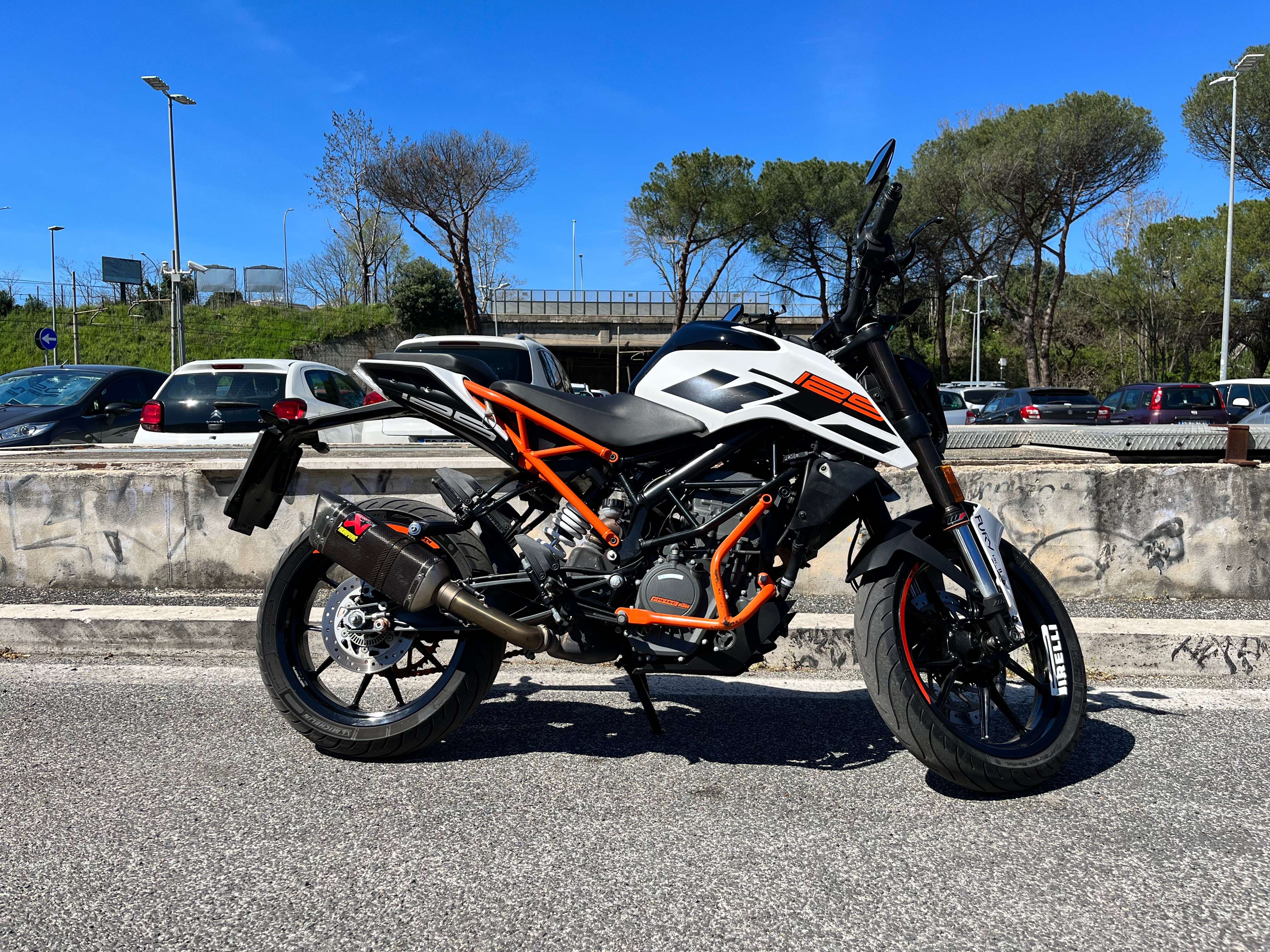 KTM 125 DukeKtm 125 Duke ABS 2018-2 CC. 125