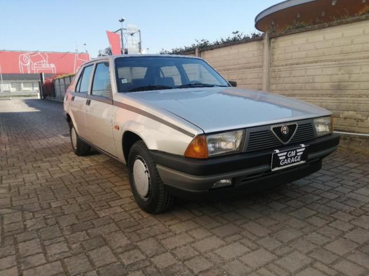 ALFA ROMEO 75 1.6