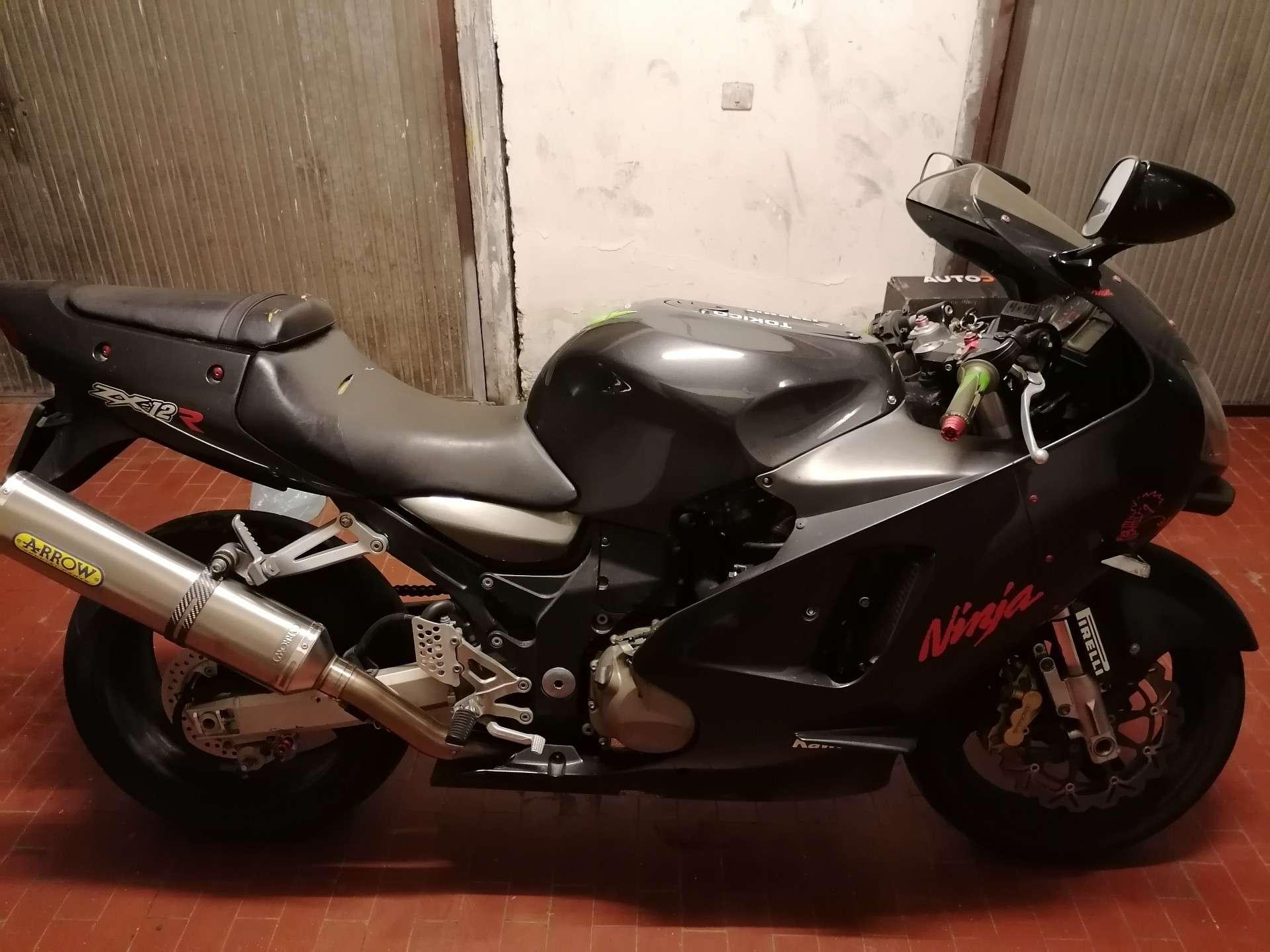 Kawasaki Ninja ZX-12Rpersonalizzata