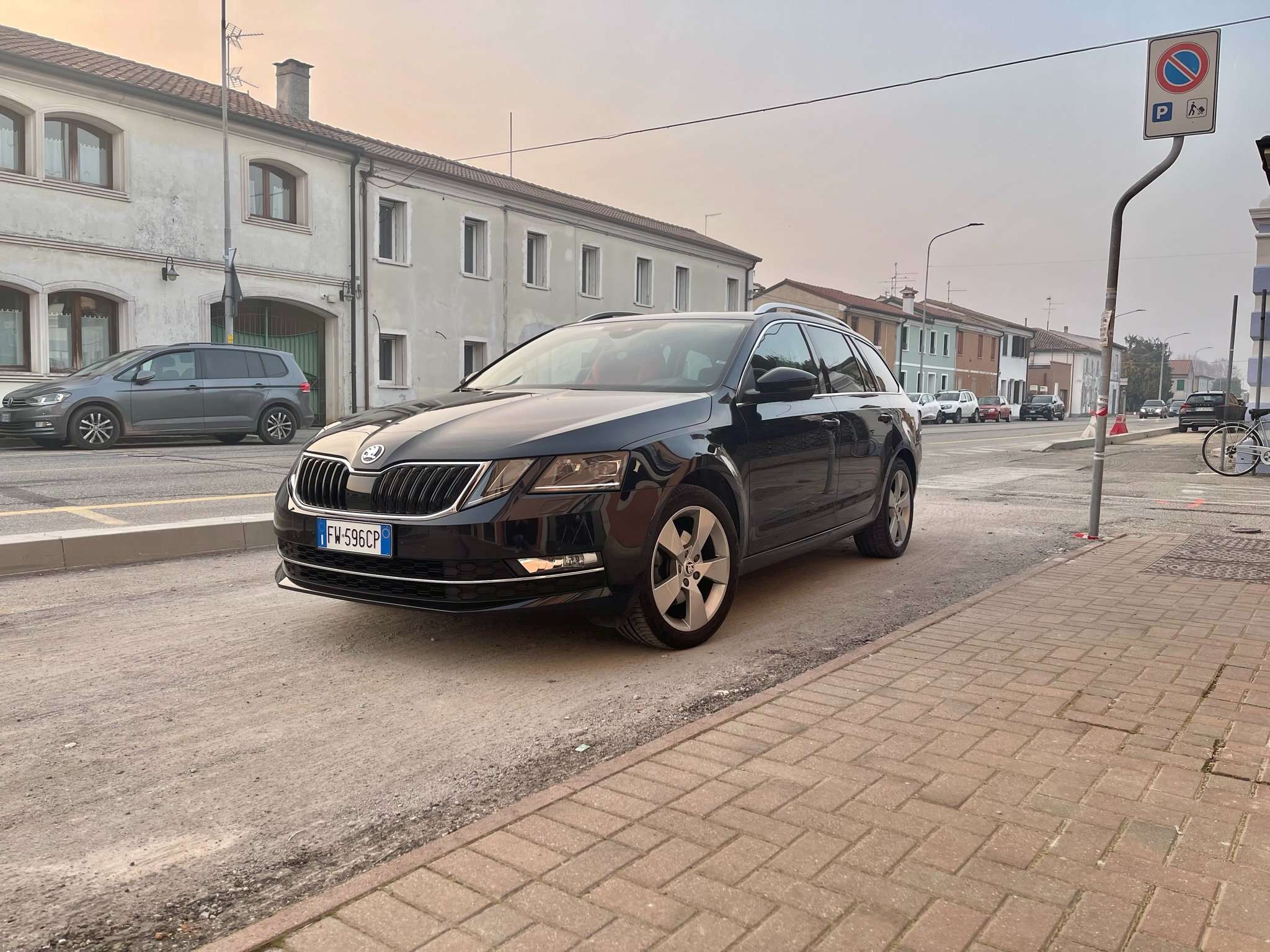 Skoda OctaviaWagon 1.4 tsi g-tec Style 110cv dsg