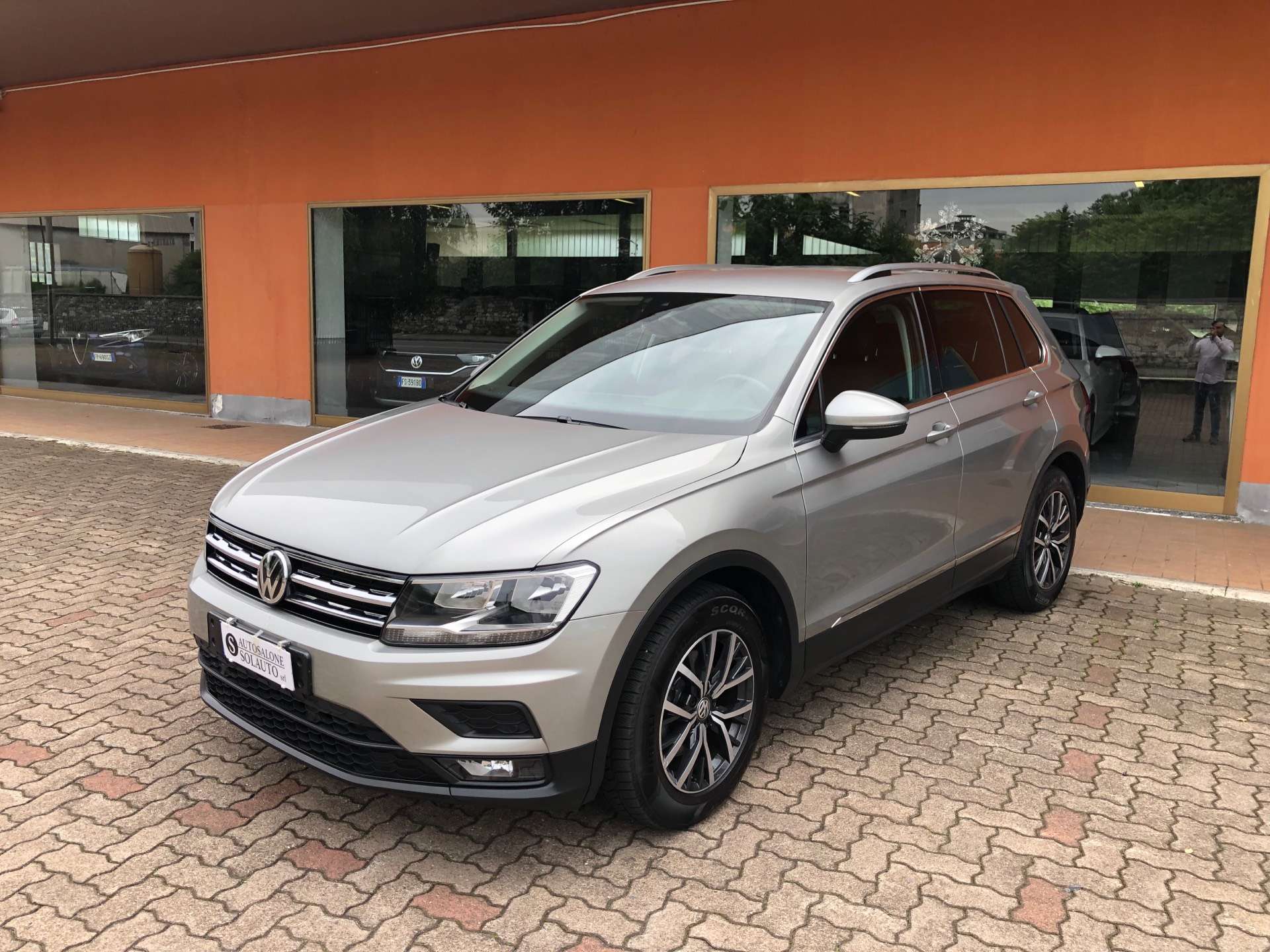 Volkswagen Tiguan2.0 tdi Business 150cv dsg Navy App Front + Line