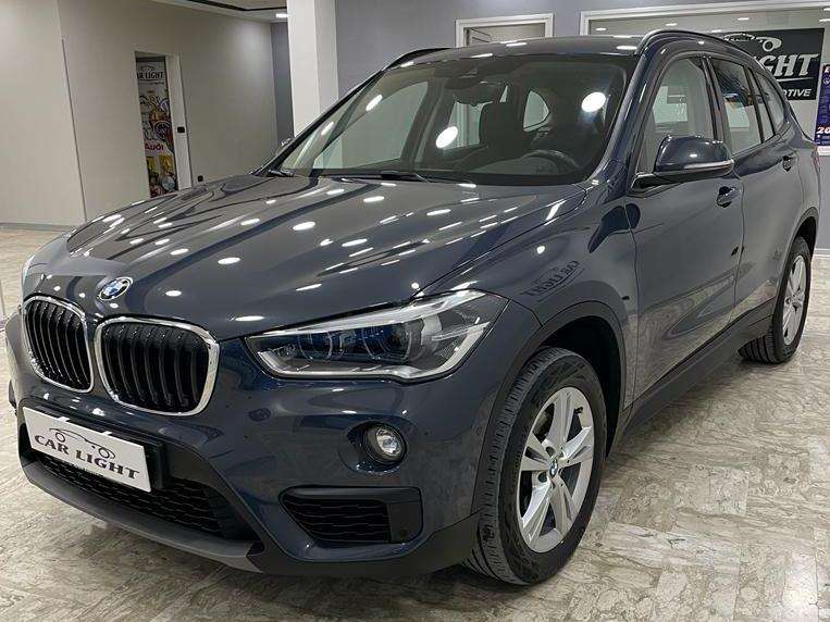 BMW X1X1 sdrive18d auto my18