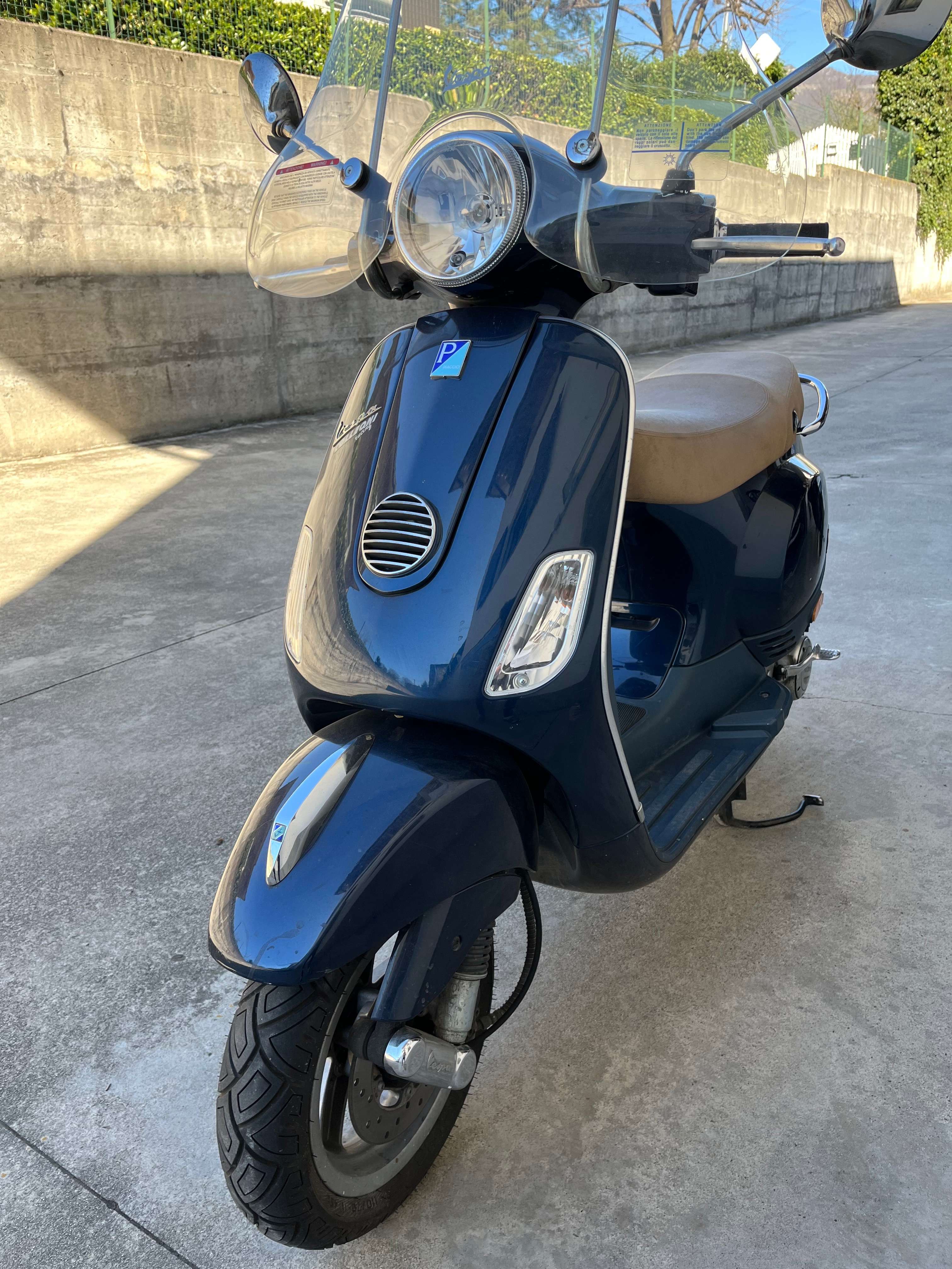 Vespa LX 50Scooter