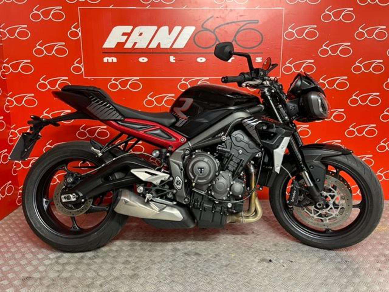 Triumph Street Triple RR