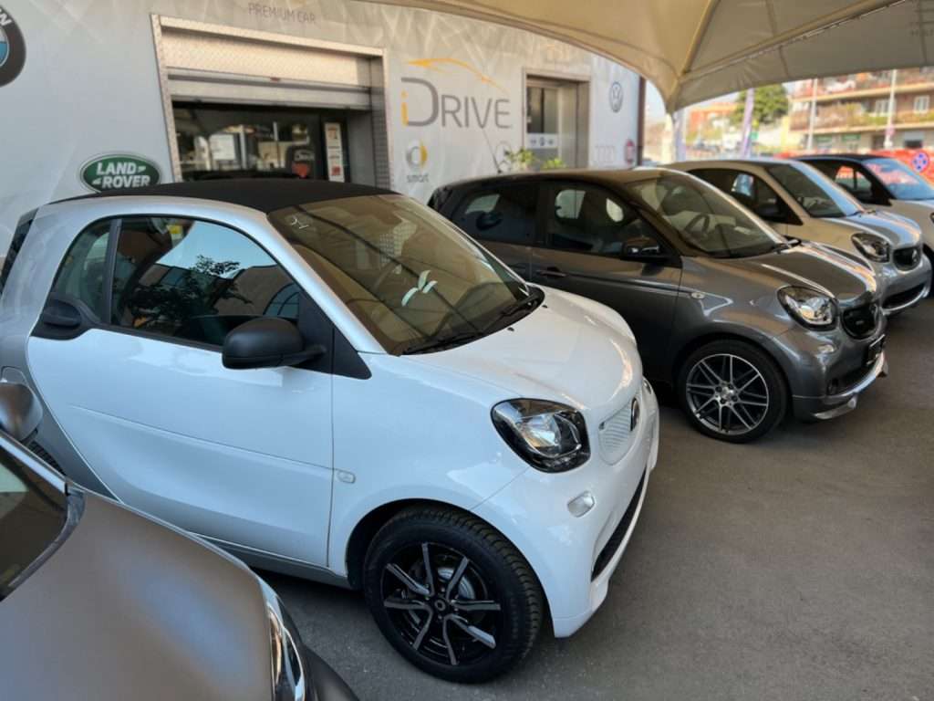 smart forTwo70 1.0 twinamic Pelle/navigazione + sedili riscald