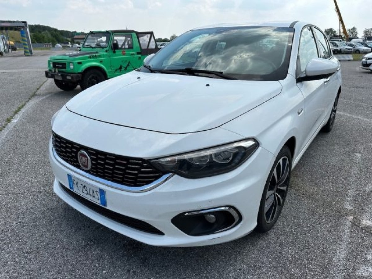 FIAT Tipo (2015-->) Tipo 1.3 Mjt S&S 5 porte Lounge