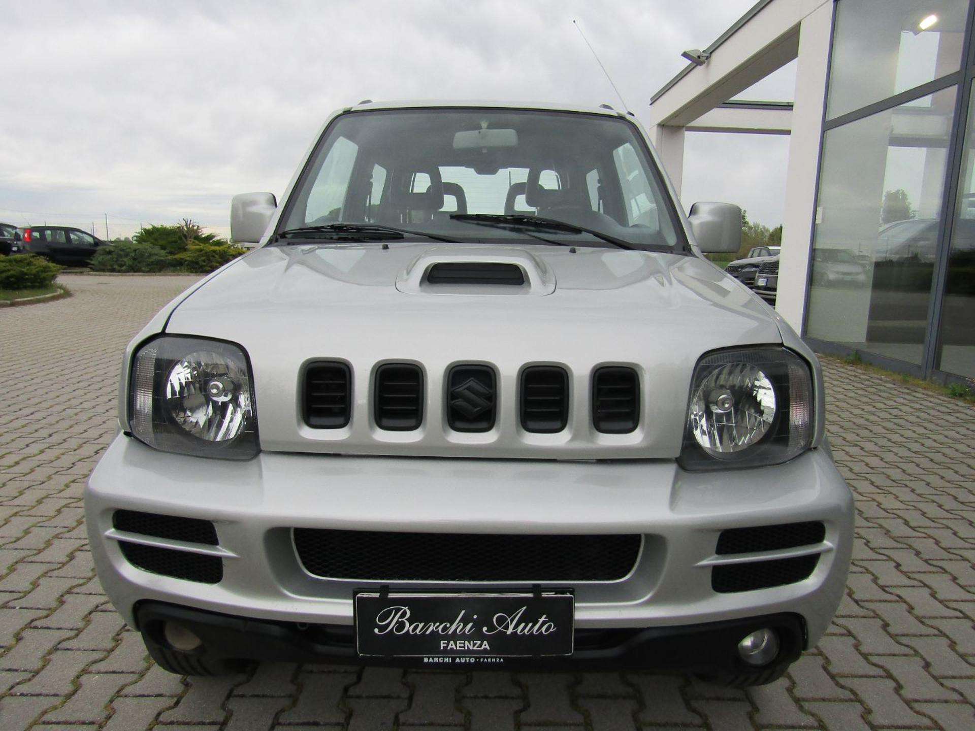 Suzuki Jimny1.5 DDiS cat 4WD JLX NEOPATENTATO