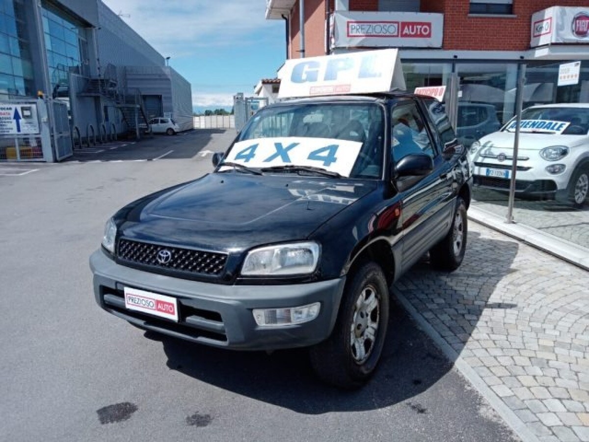 TOYOTA RAV4 2.0i 16V cat 3 porte