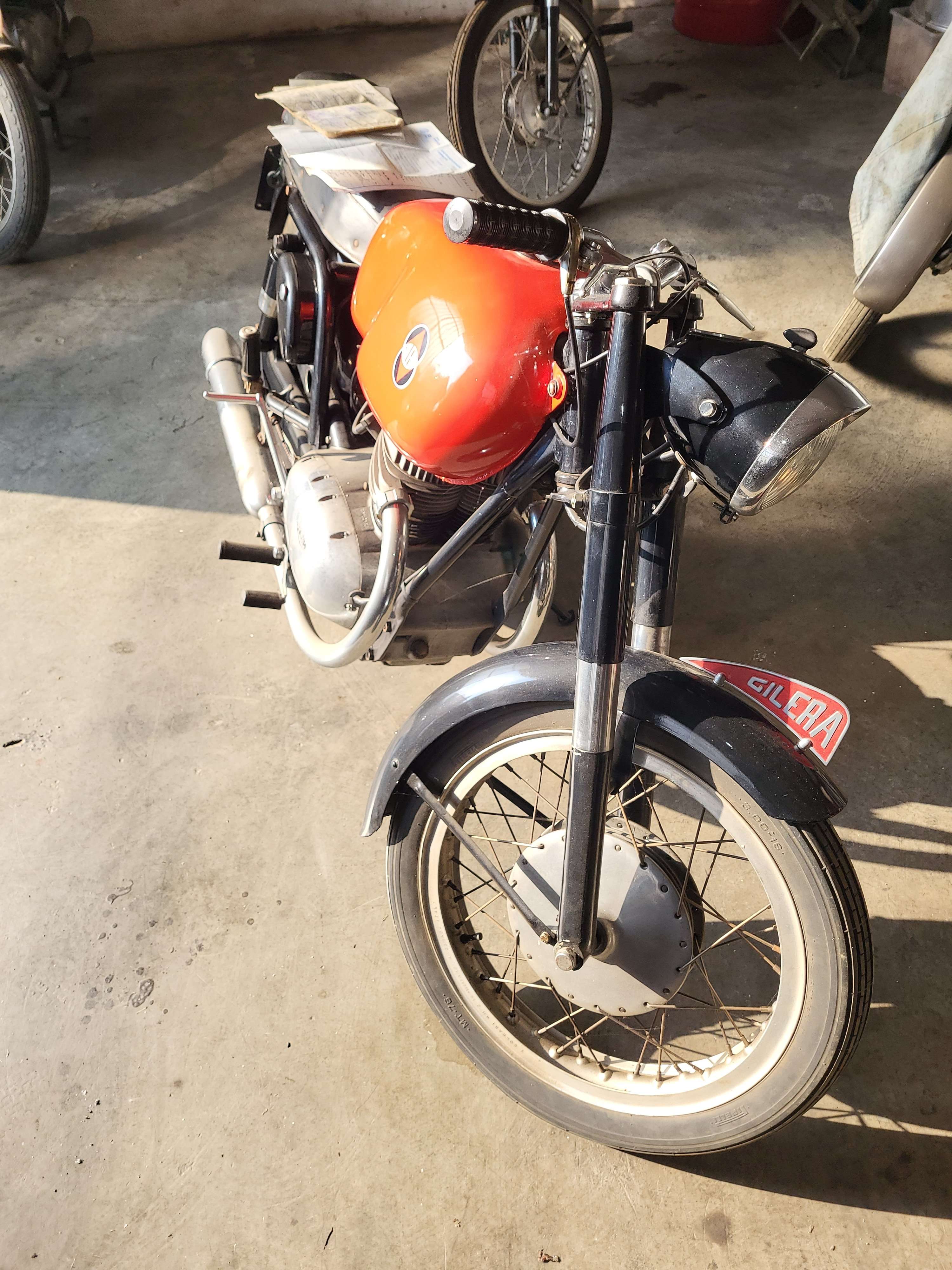 Gilera 300 B