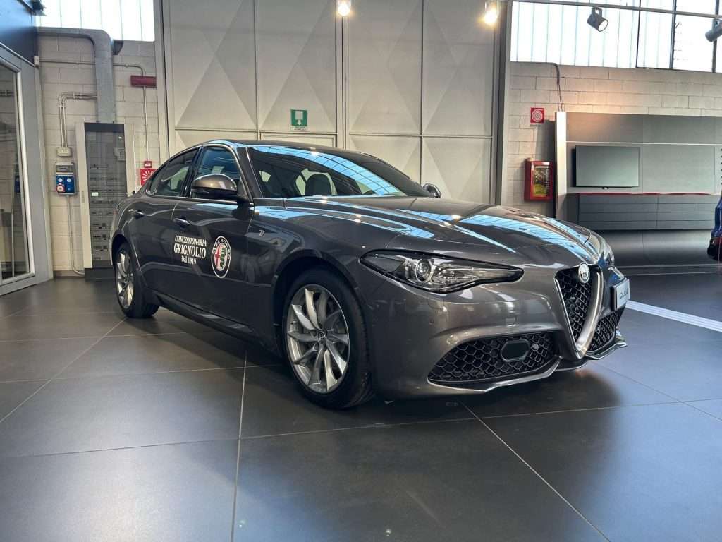 Alfa Romeo Giulia2.2 t Ti 190cv auto. Km0 pronta consegna