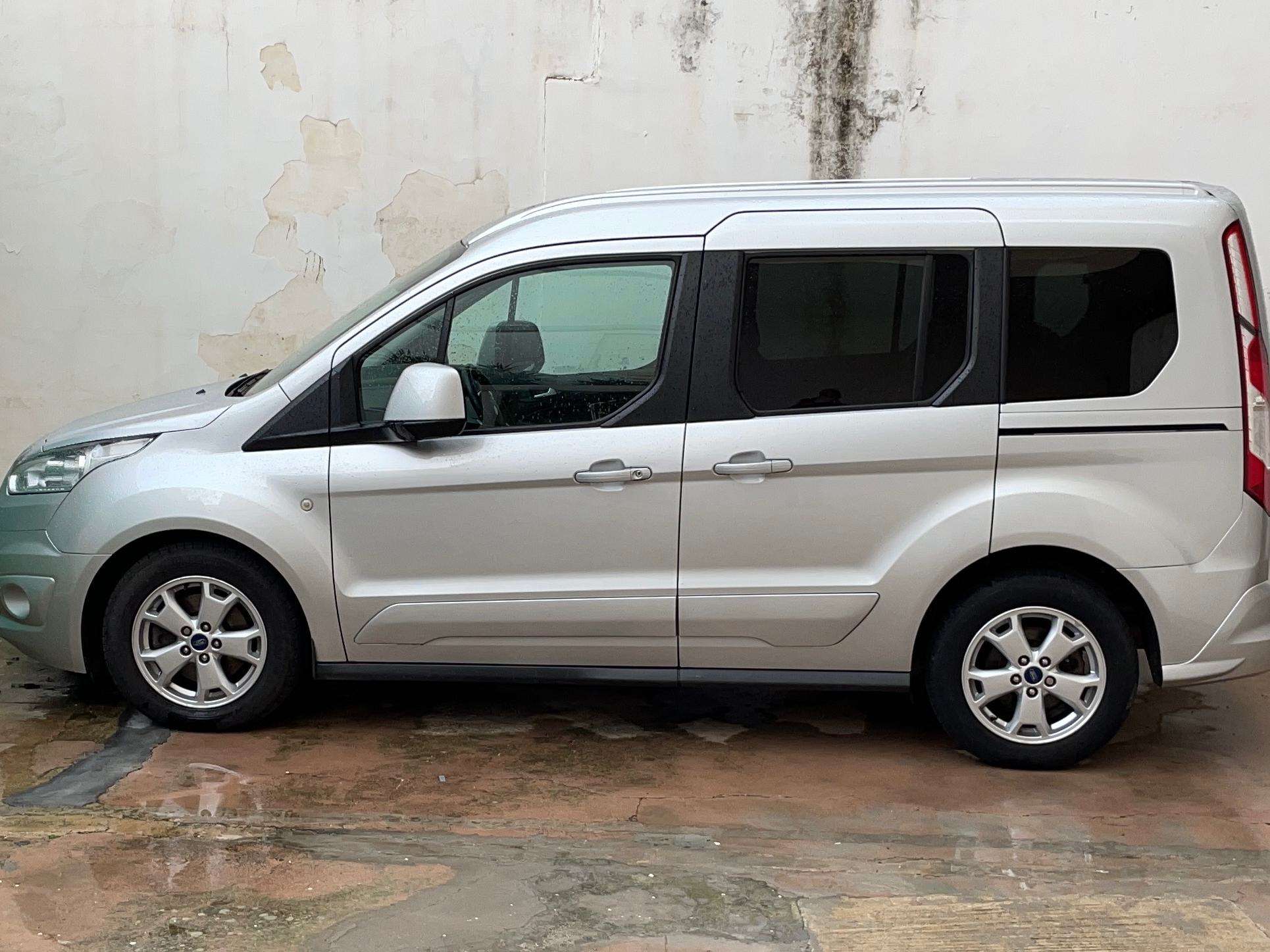 Ford Tourneo ConnectTitanium