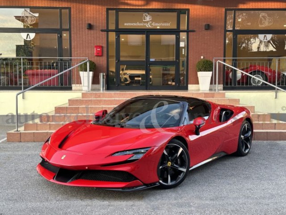 FERRARI SF90 SF90 Spider