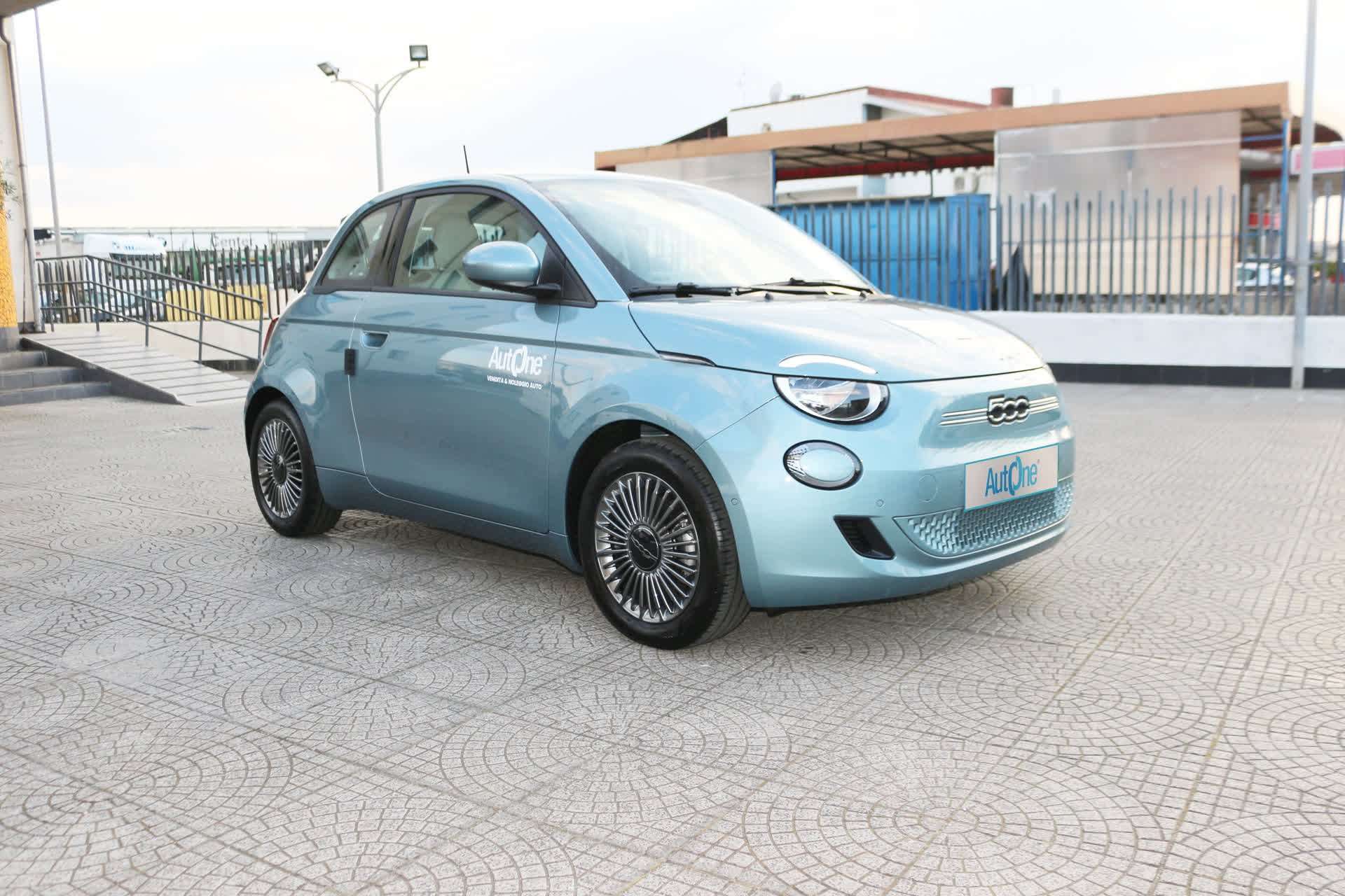 Fiat 500eICON 43kW BERLINA LED NAV CARPLAY CAM. AUT. 235KM