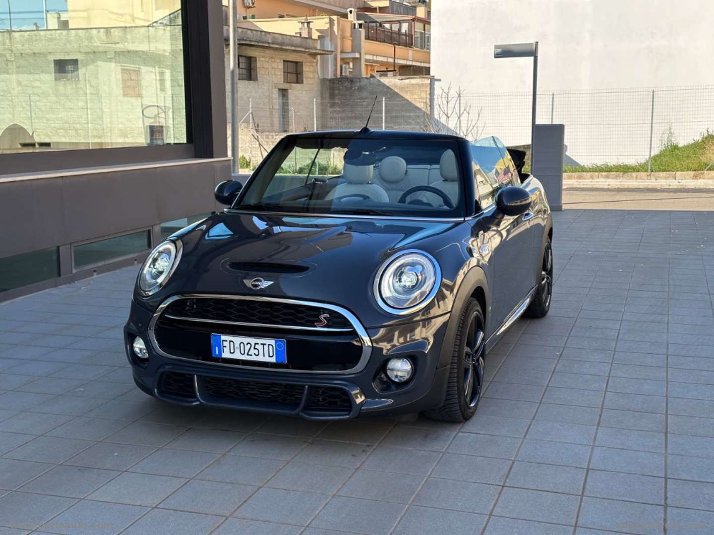 MINI Cooper SD CabrioCooper SD aut. Hype Cabrio