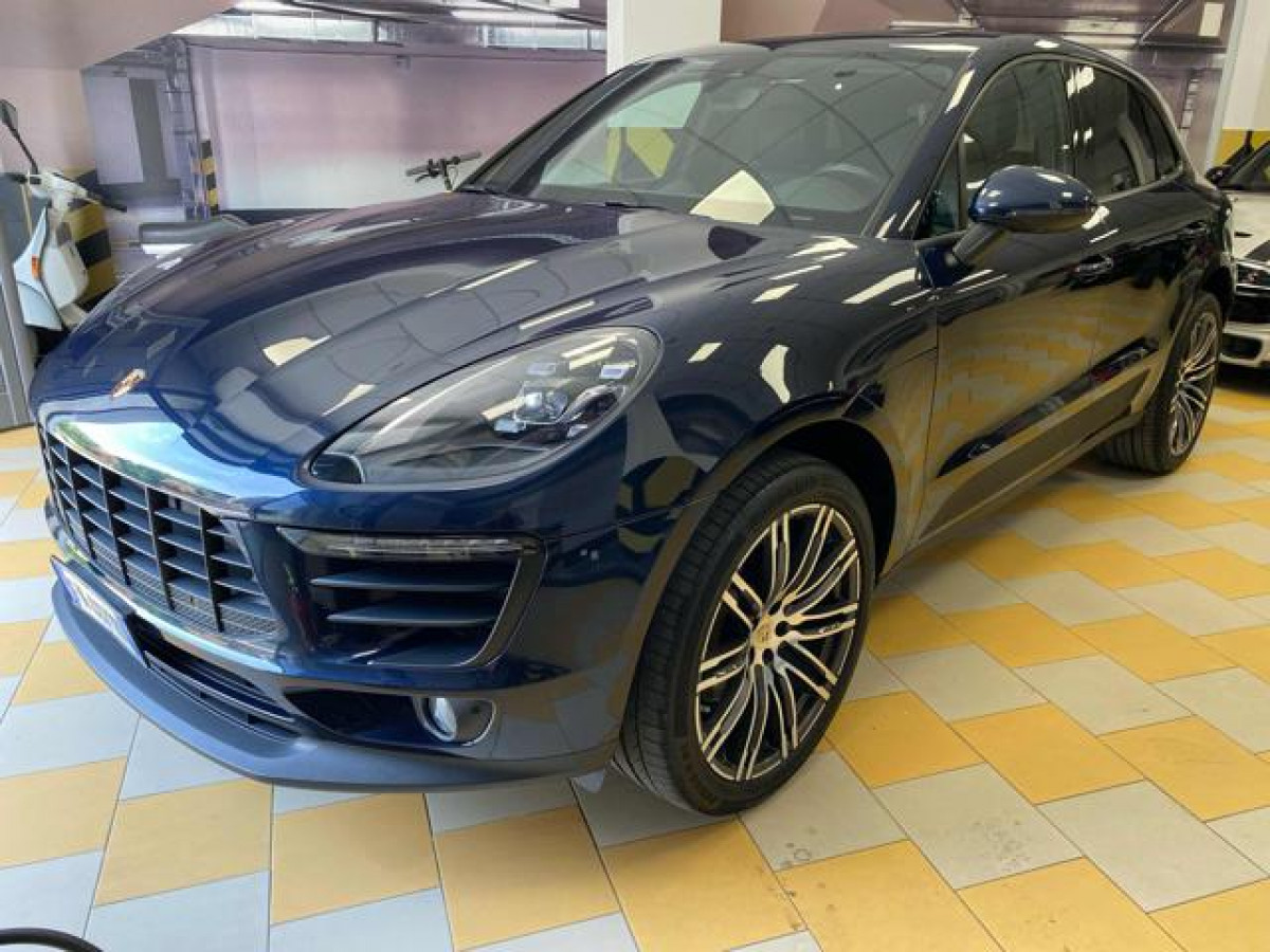 PORSCHE Macan 2.0