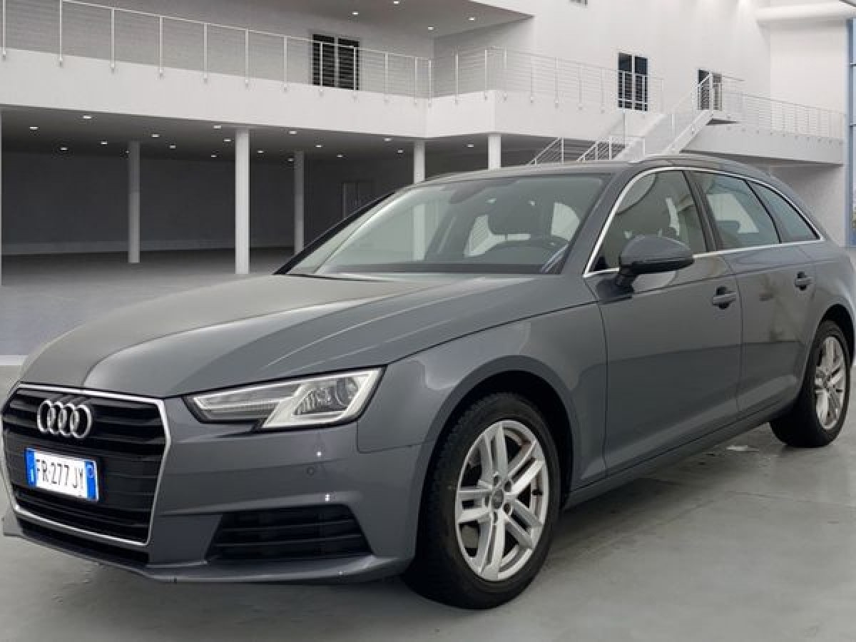 AUDI A4 5ª serie A4 Avant 2.0 TDI 150 CV S tronic Business