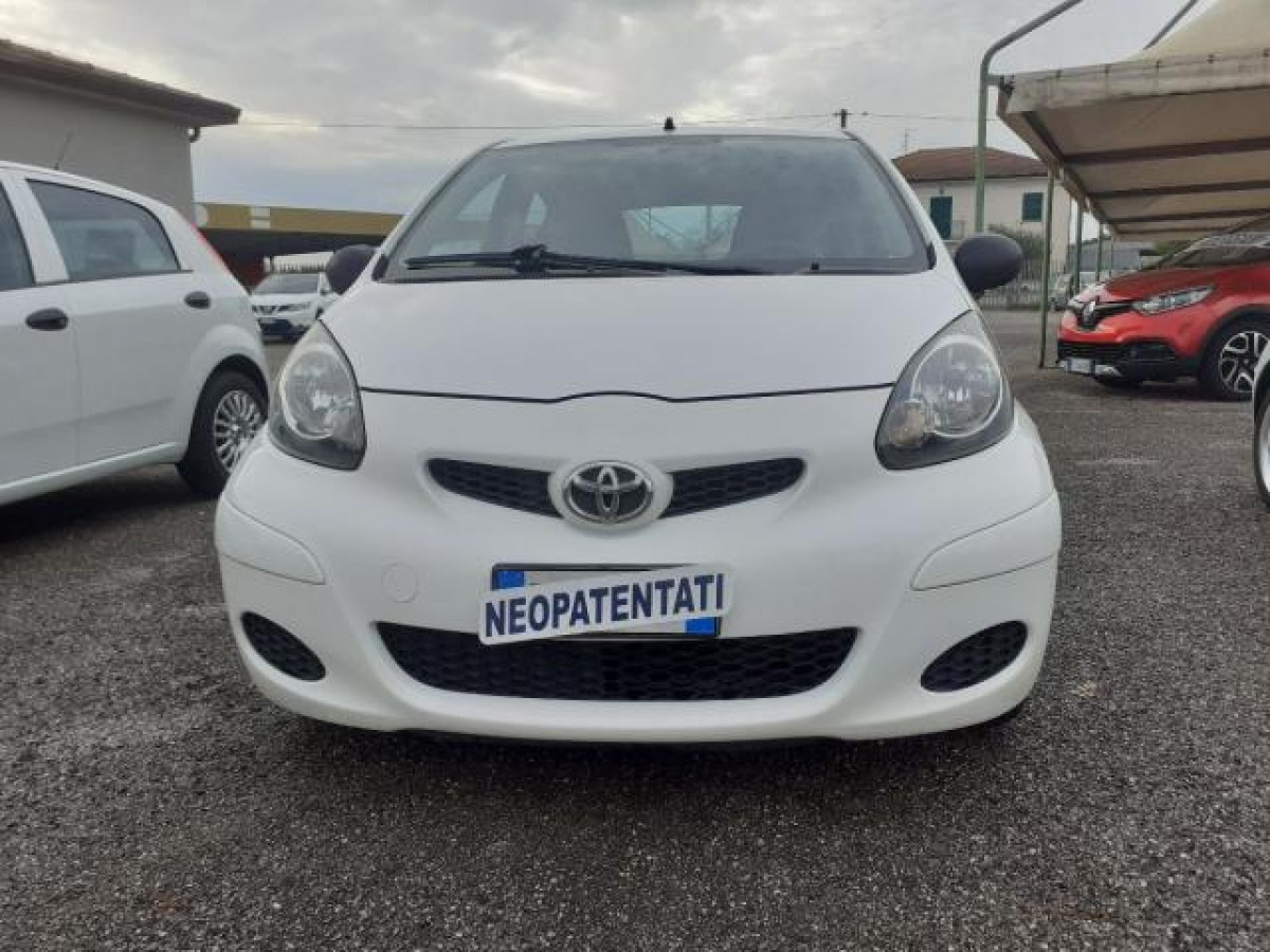 TOYOTA Aygo 1ª serie Aygo 1.0 12V VVT-i 5 porte Sol Connect