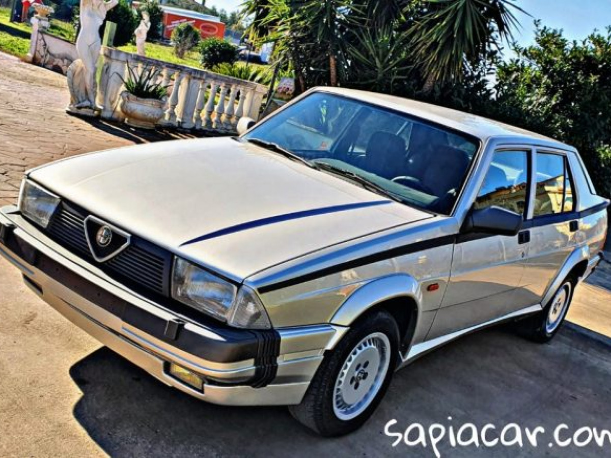 ALFA ROMEO 75 3.0i V6 America